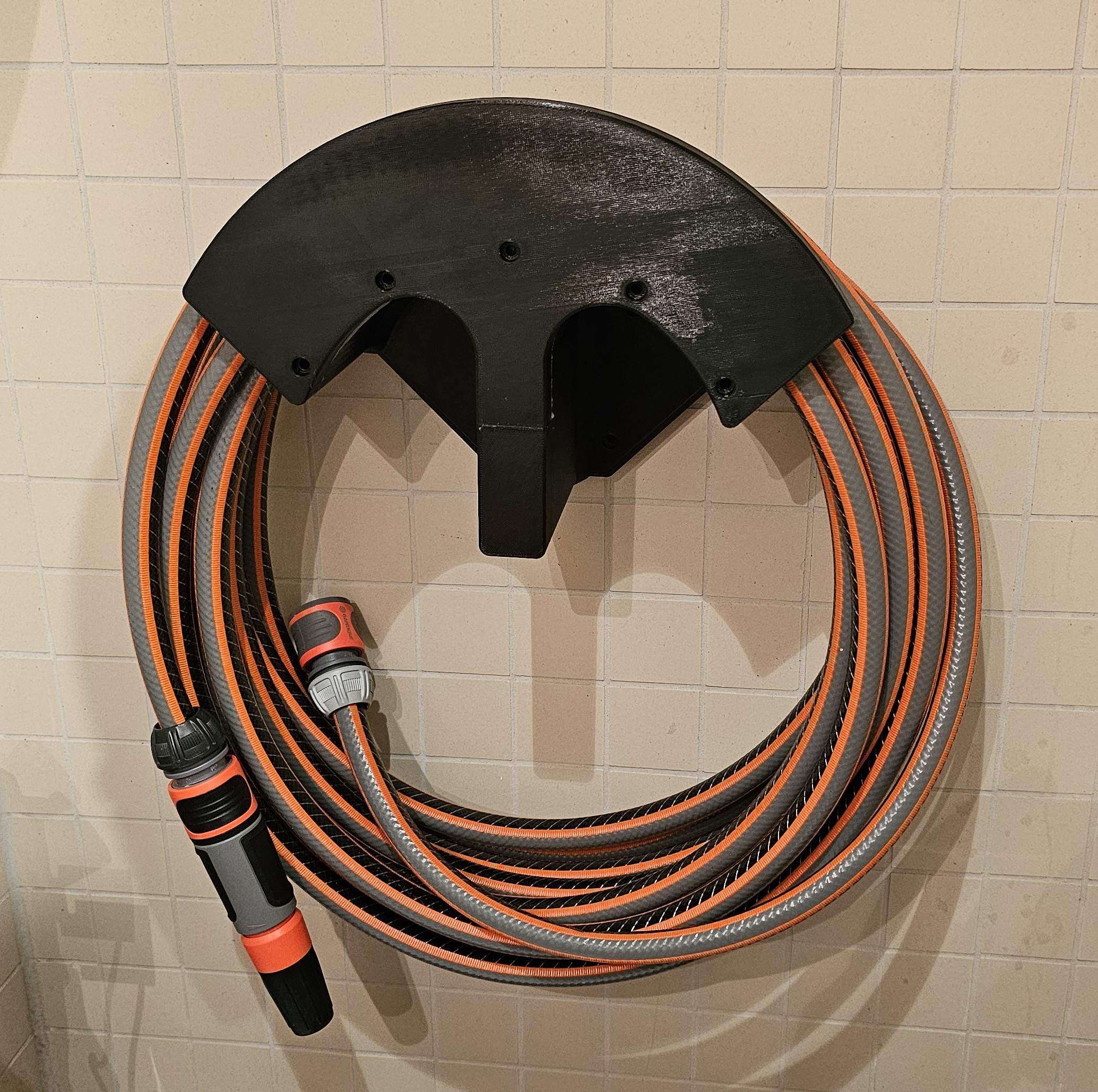 Water hose holder wall mount by Boogie | Download free STL model ...