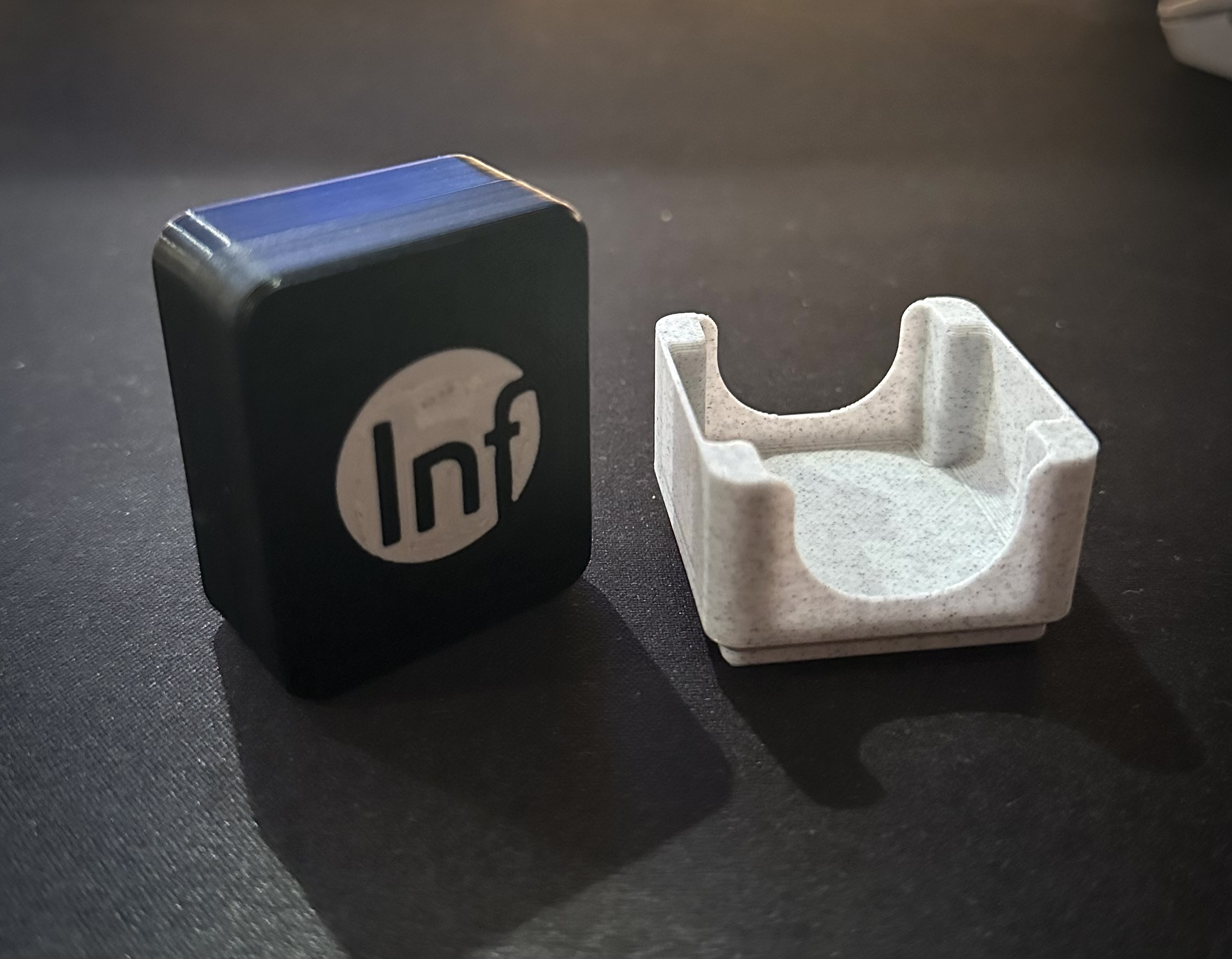 Infiray P2 Pro with Macro Lens Magnetic Case + Gridfinity (iOS ...