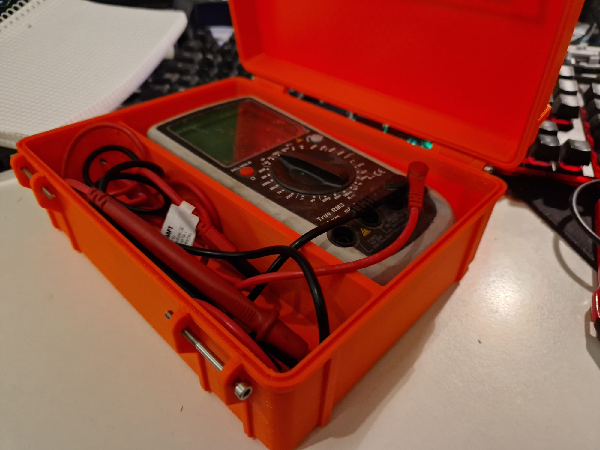 Rugged Voltcraft Multimeter Box by Maschbauboy | Download free STL ...