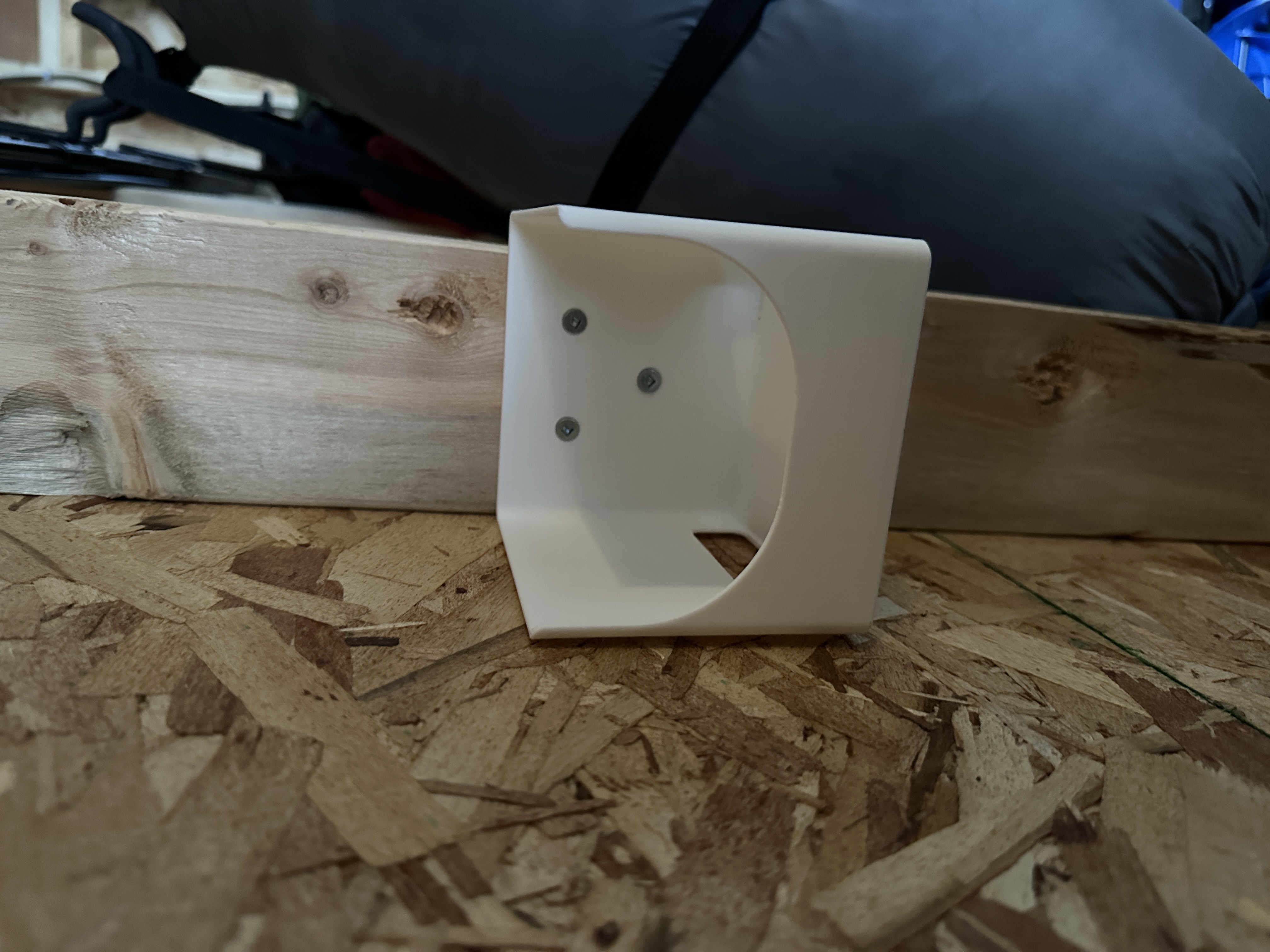 Mesh WiFi Wall Bracket by M1324 | Download free STL model | Printables.com