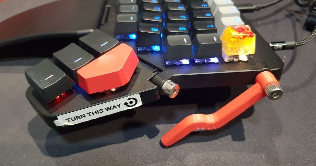 ZSA Moonlander extended leg (76mm) by darkytoothpaste | Download free ...