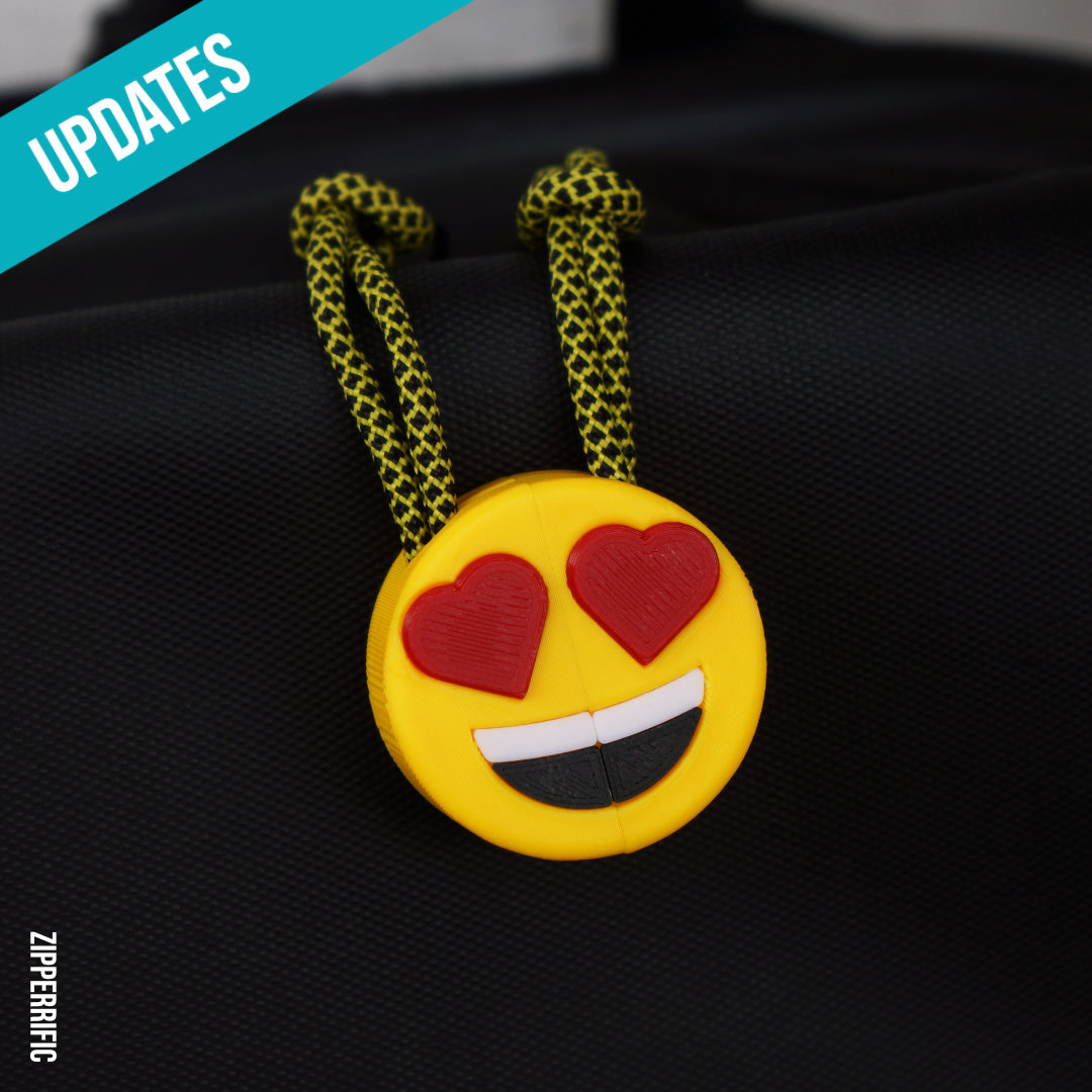 Zipper Pull - Smiling Face with Heart-Eyes (Emoji) by TWB | Download ...