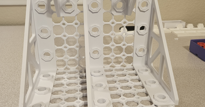 Shelf Brackets for Multiboard Storage System par Nerlin | Téléchargez ...