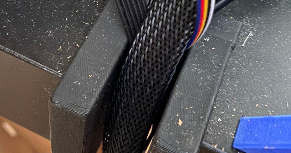 Cable Protection for Ikea Lack Enclosure by Acki | Download free STL ...
