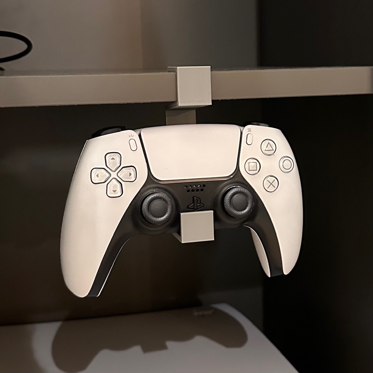 PS5 PlayStation Controller Hanger / Stand par nowjeremy | Téléchargez ...
