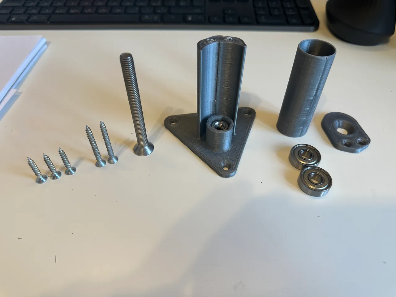 Side spool holder with bearings by Tringi4 | Download free STL model ...