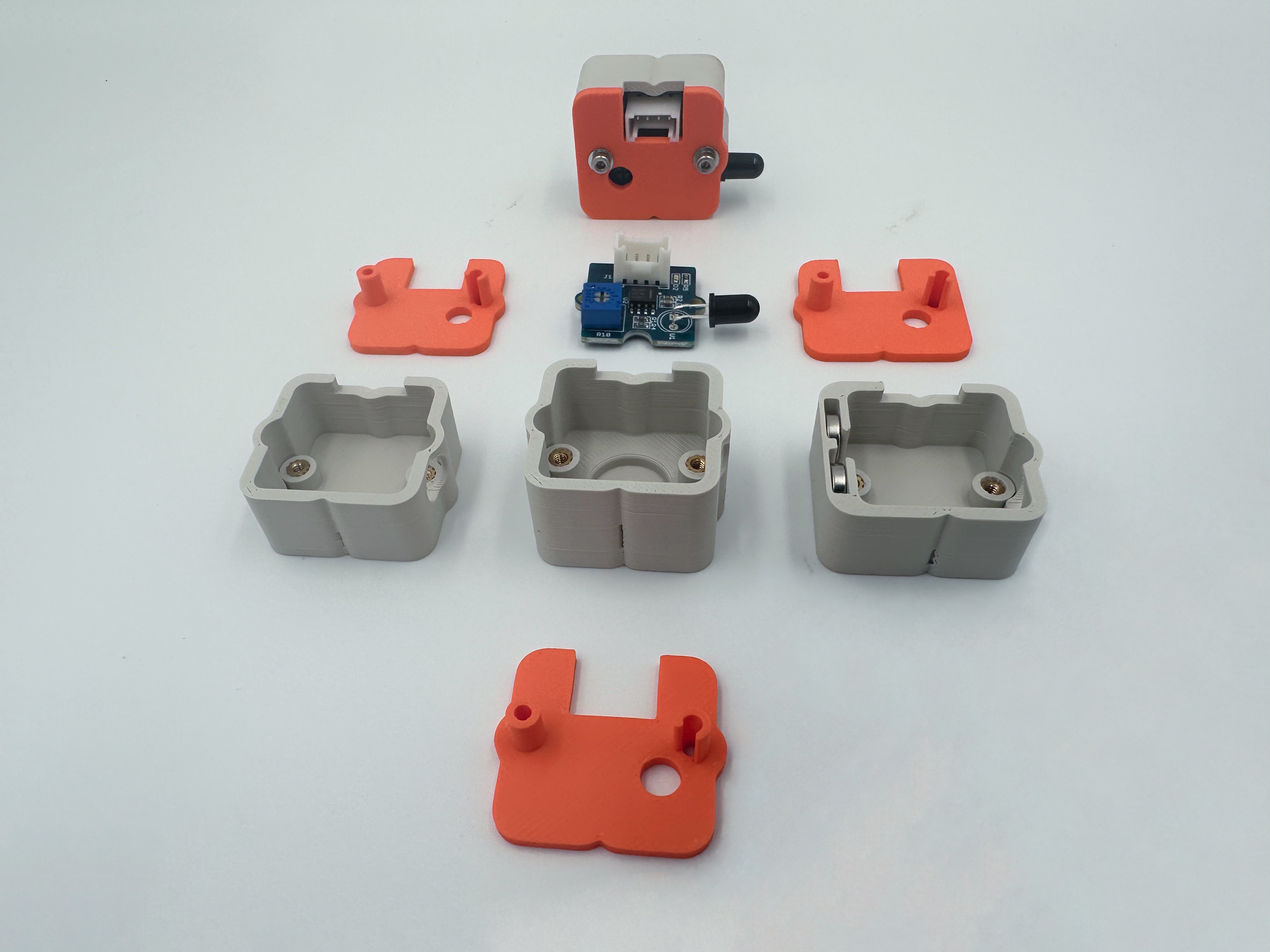 Seeed Grove Flame Sensor Case by Fyrby Additive | Download free STL ...