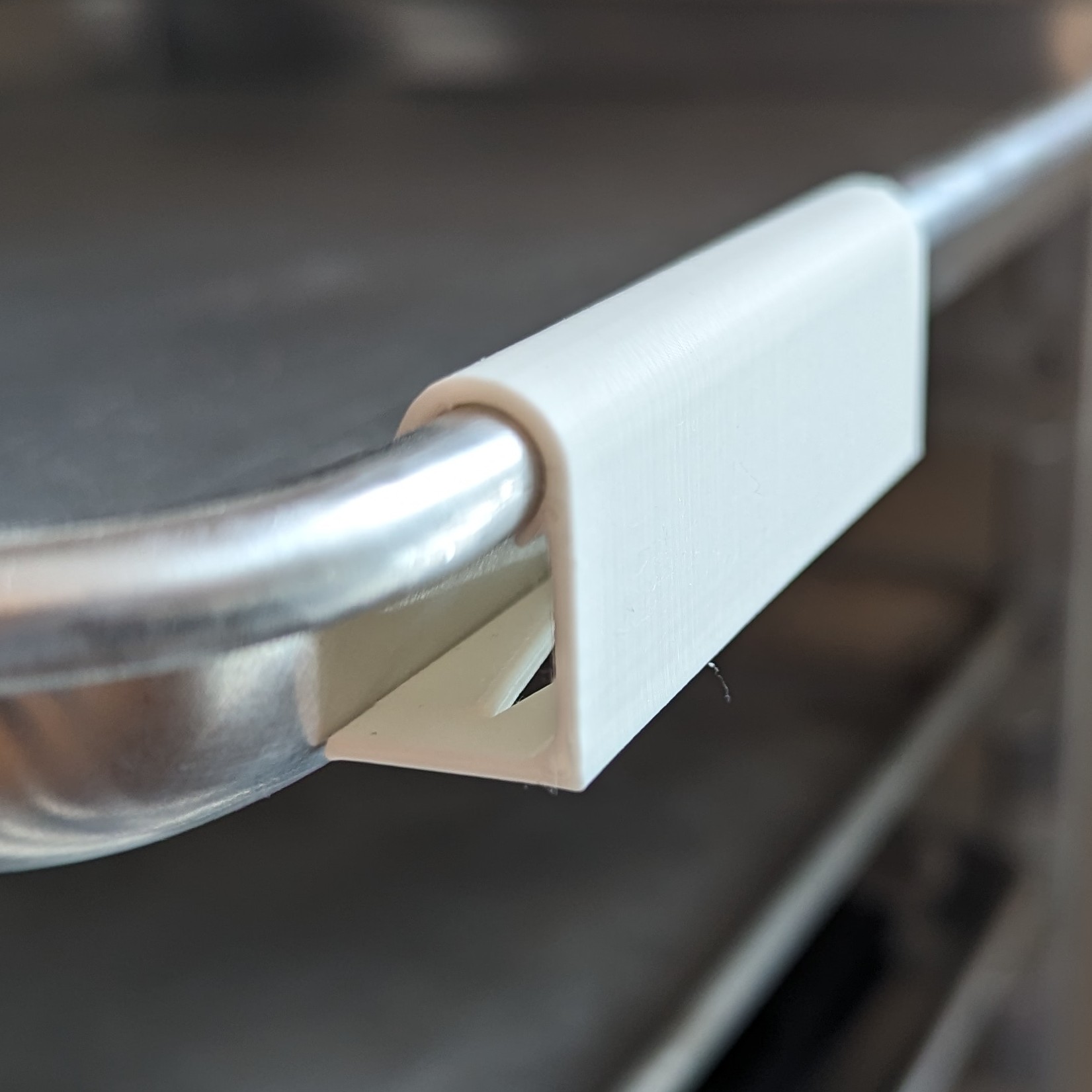 Baking Sheet/Tray Label Clip by Seaside.aj | Download free STL model ...