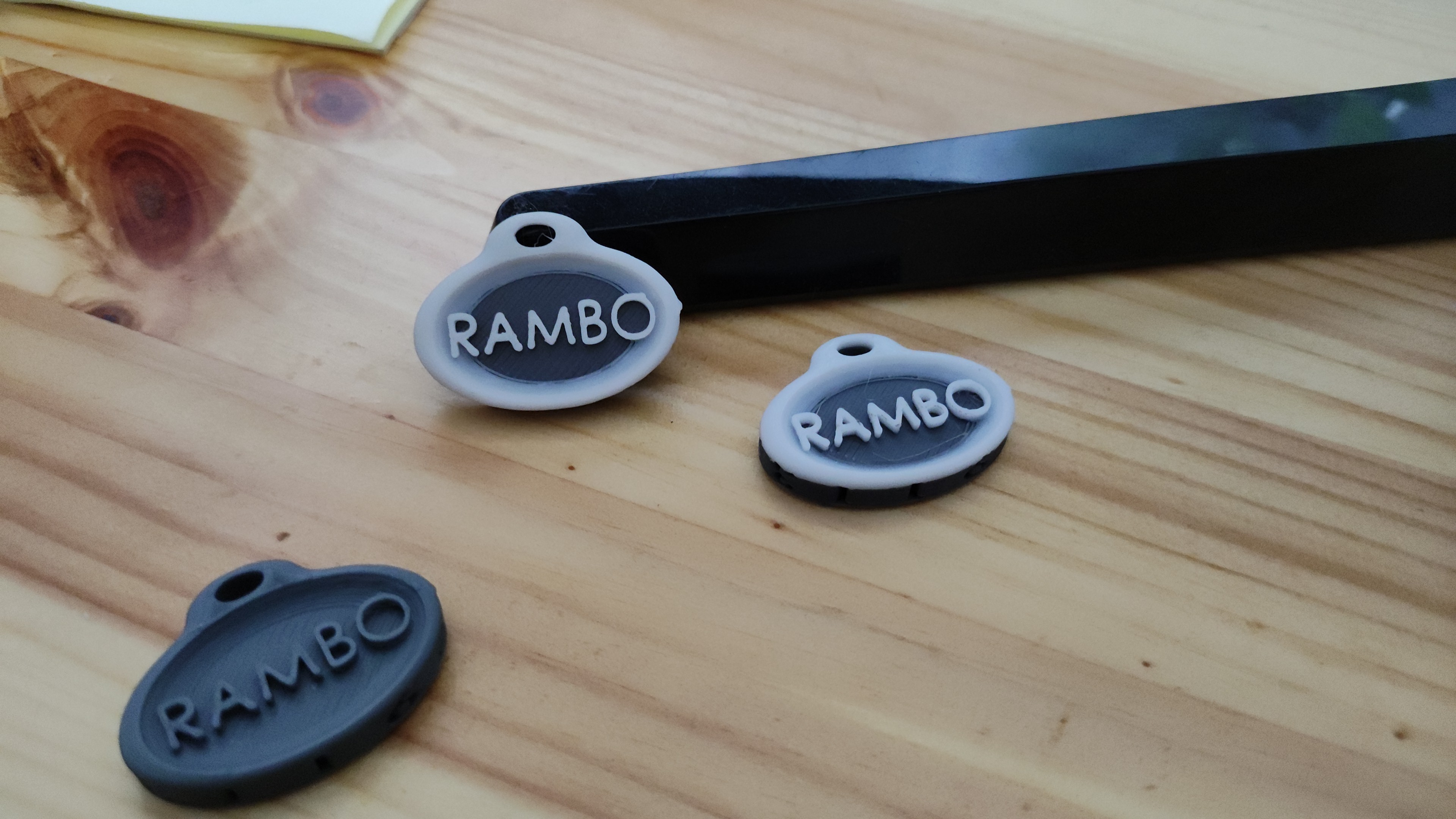 Dog tag "RAMBO" par Kobra2max | Téléchargez gratuitement un modèle STL ...