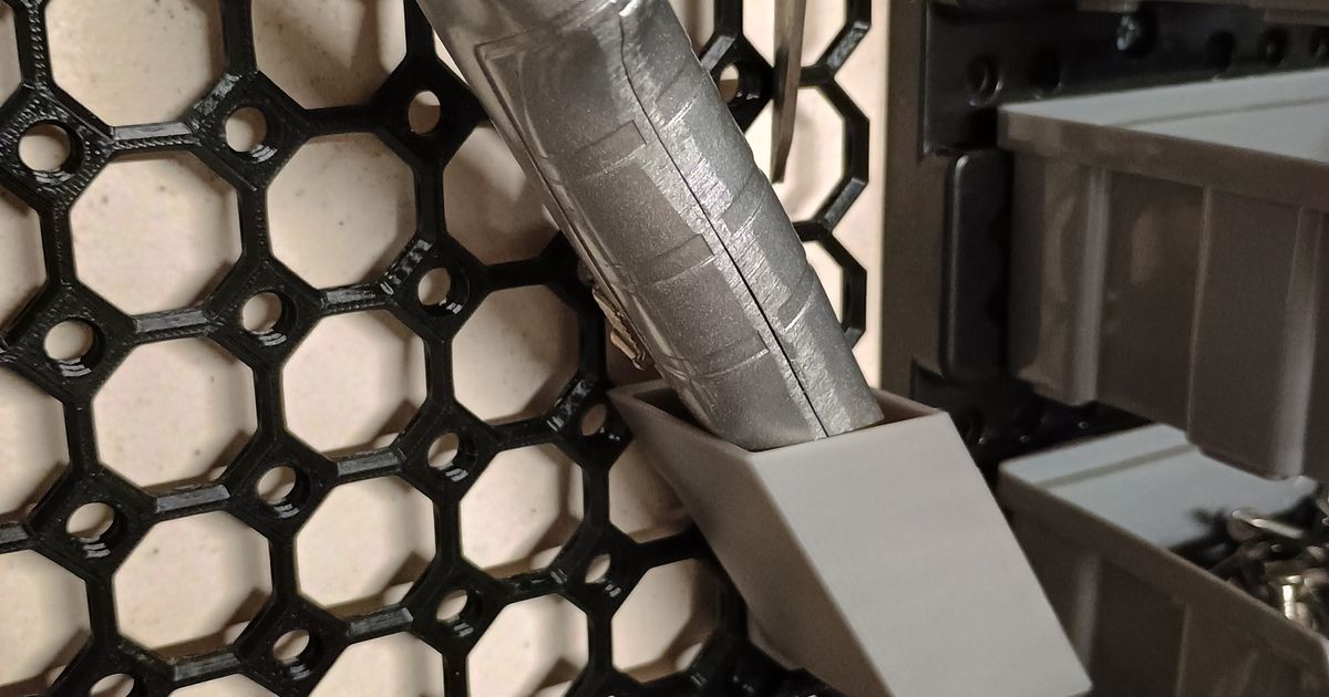 Multiboard box cutter angled holder by NigelTufnel | Download free STL ...