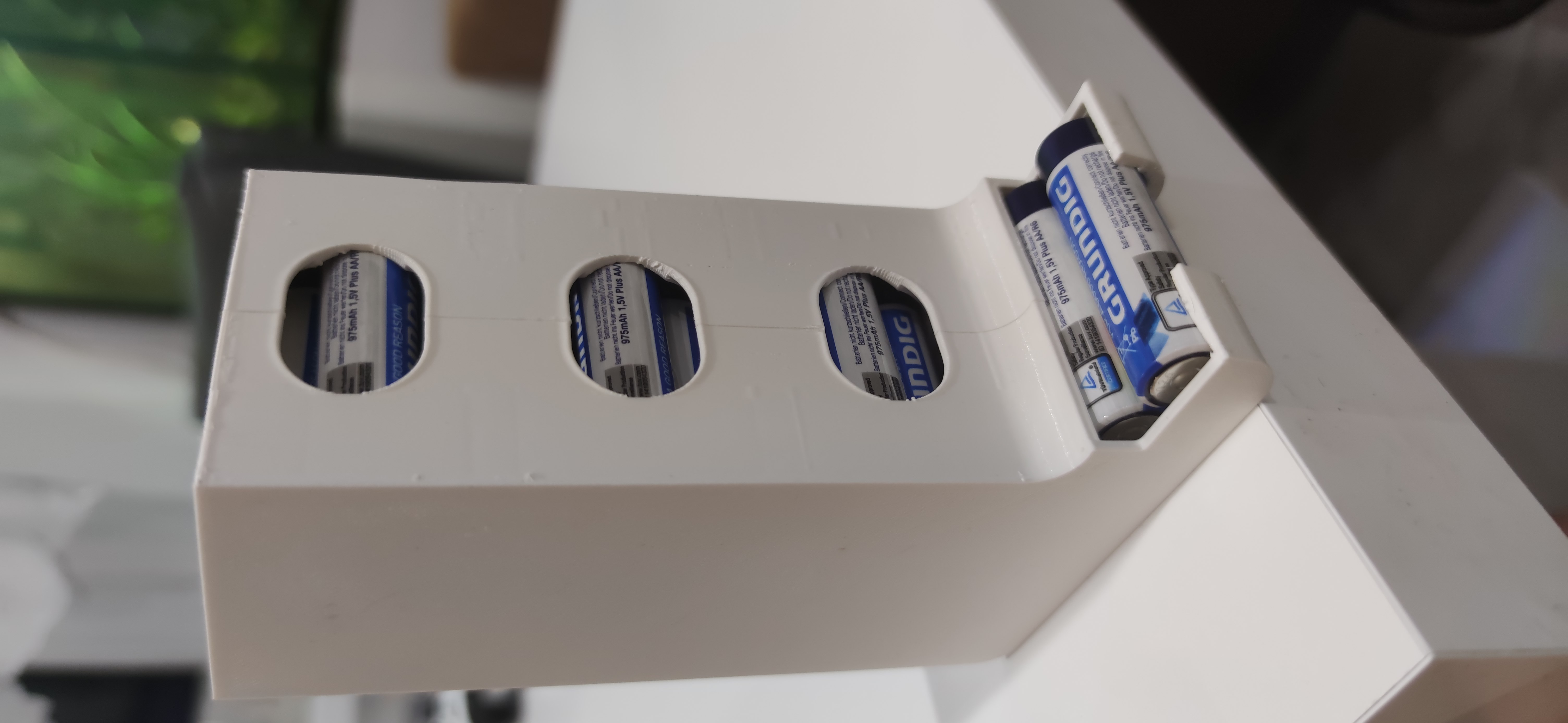 AA Battery dispenser by Lukas Chovanec | Download free STL model ...