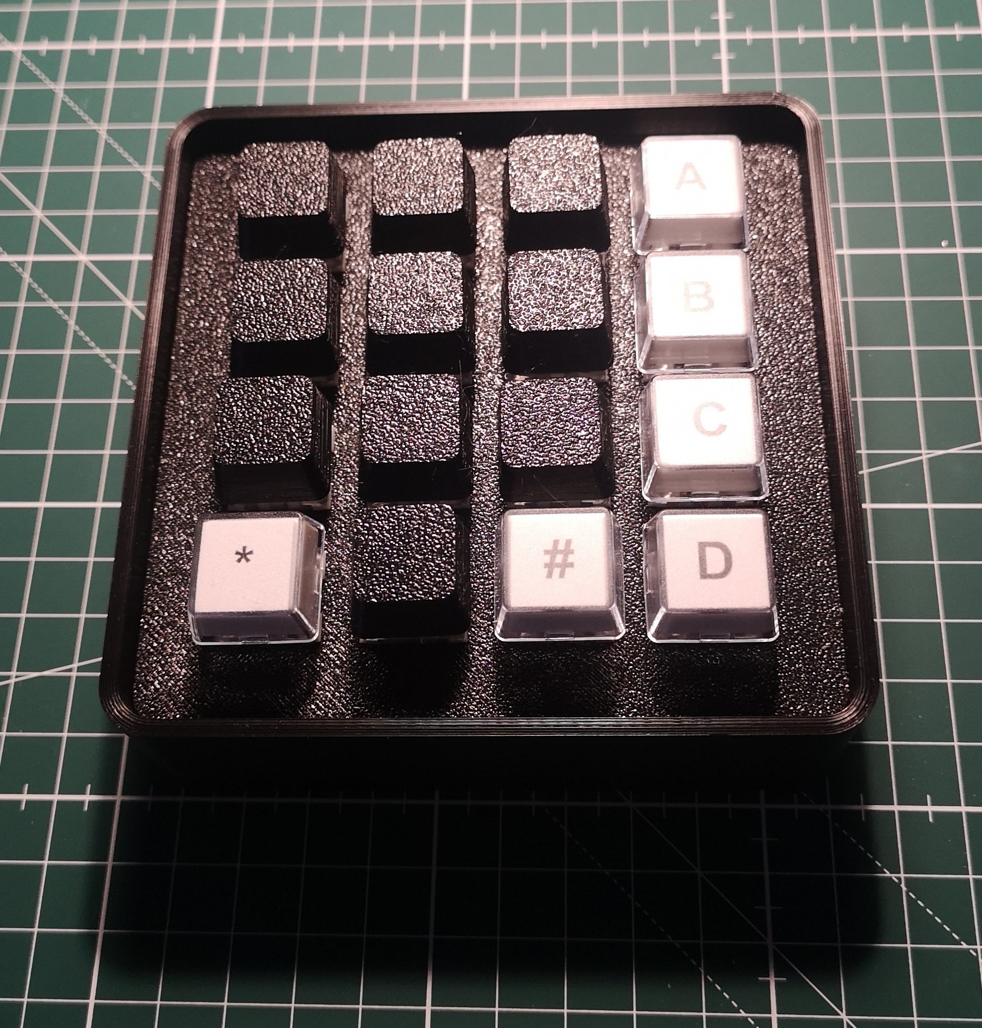 Simple Streamers Macro Pad by Enderman Prints | Download free STL model ...