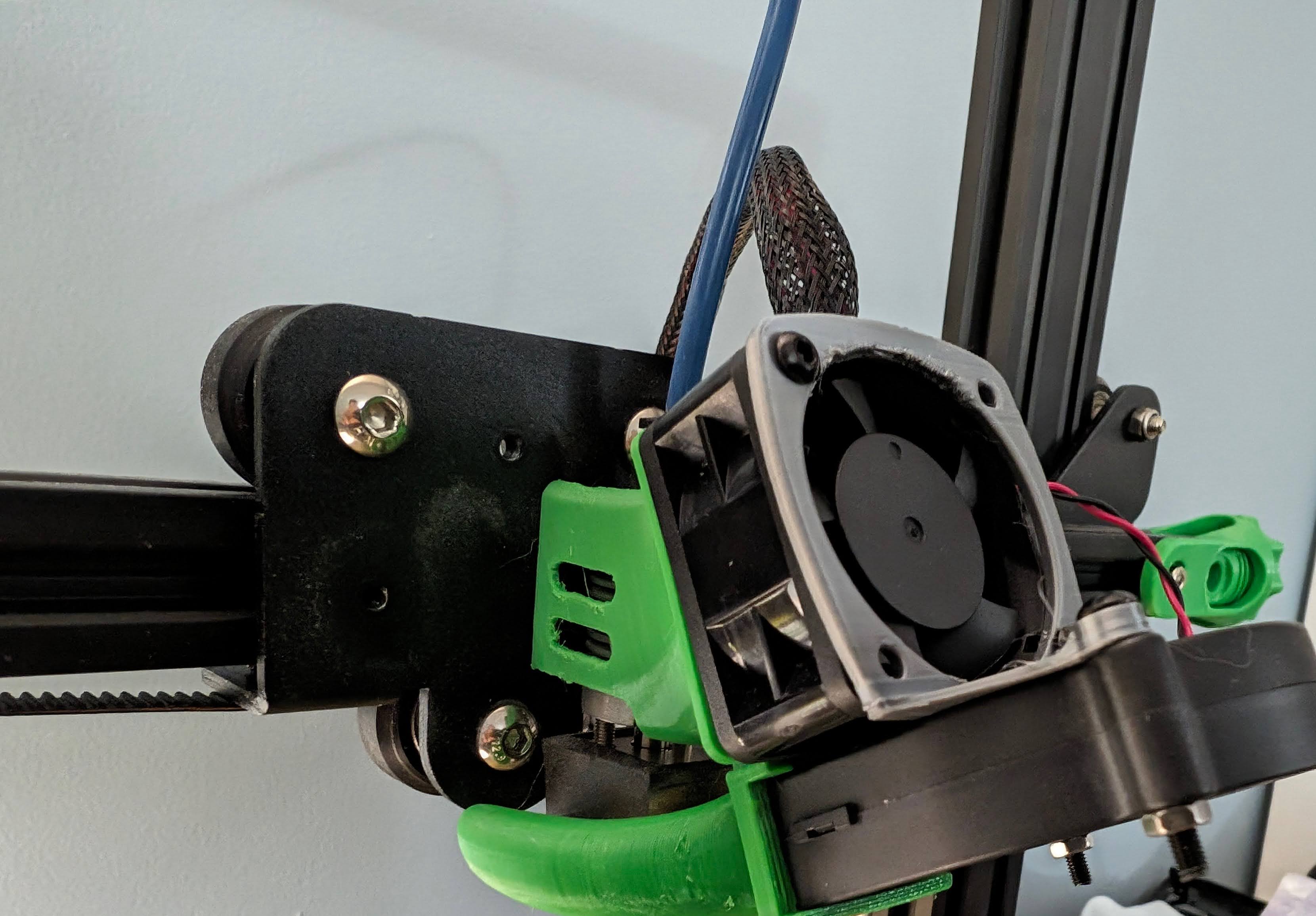 MiniMe 5015 fan adapter for 4020 hotend fan by David Griffiths ...