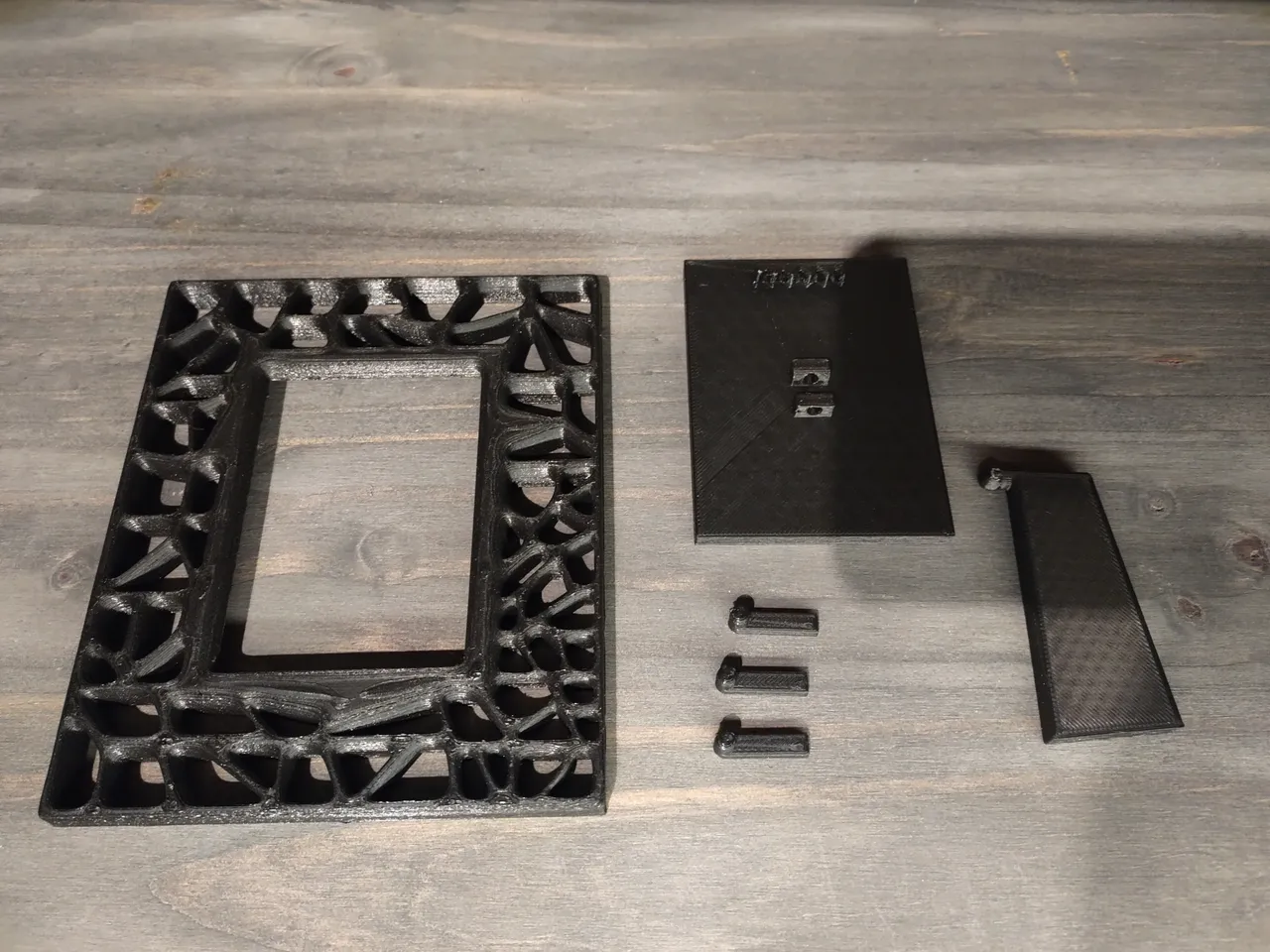 Voronoi Picture Frame with Stand and Wall Hook for Table or Wall ...