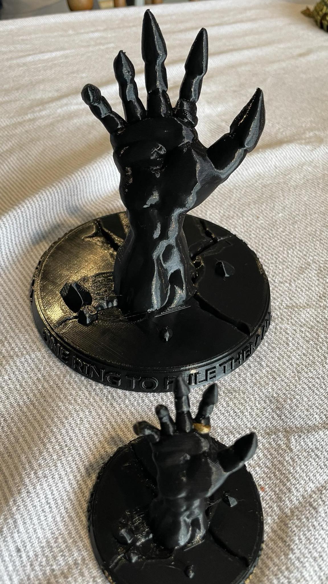 One Ring hand by Julian King | Download free STL model | Printables.com