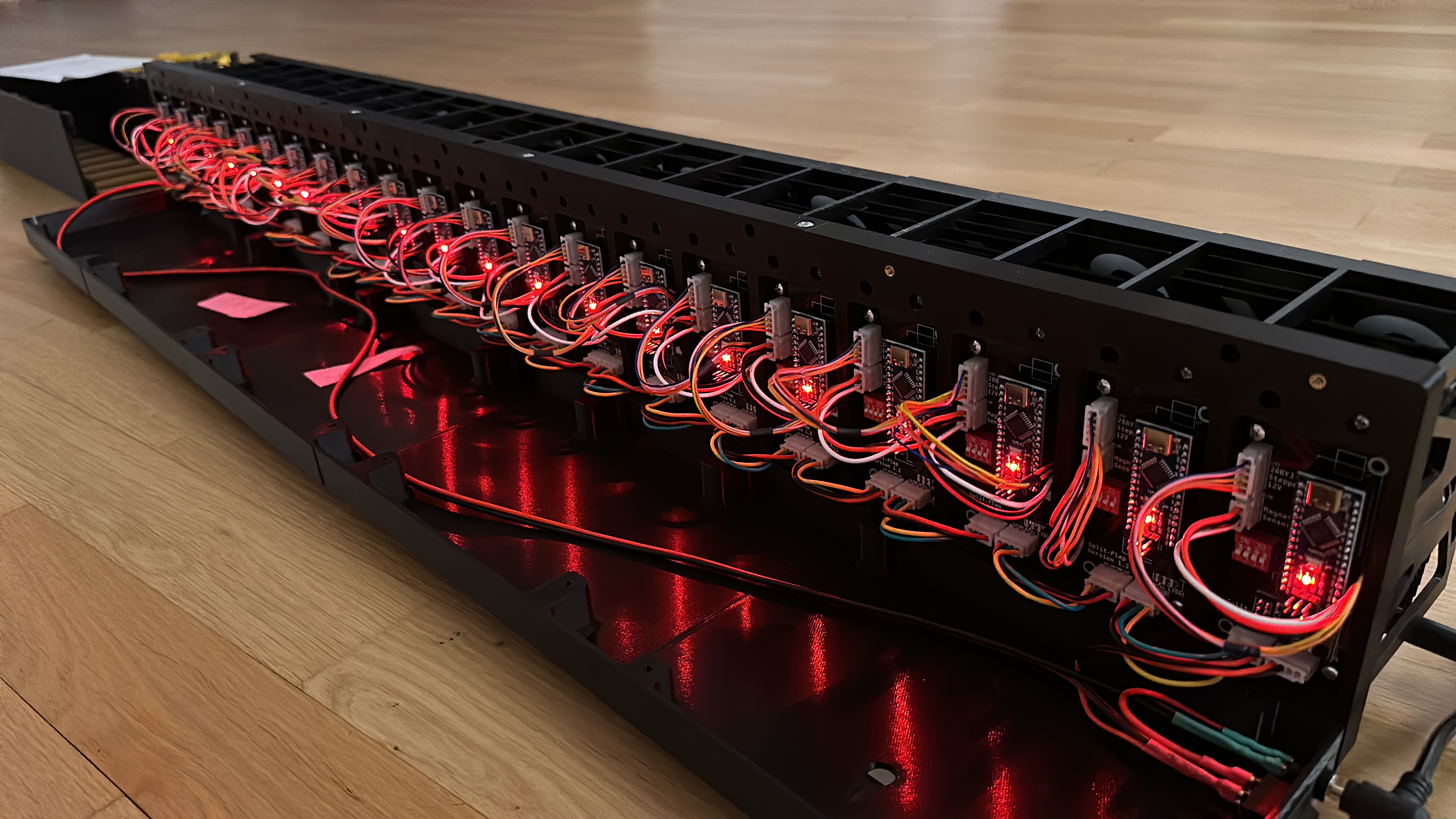 Split-Flap Display (21 Characters) by raina | Download free STL model ...