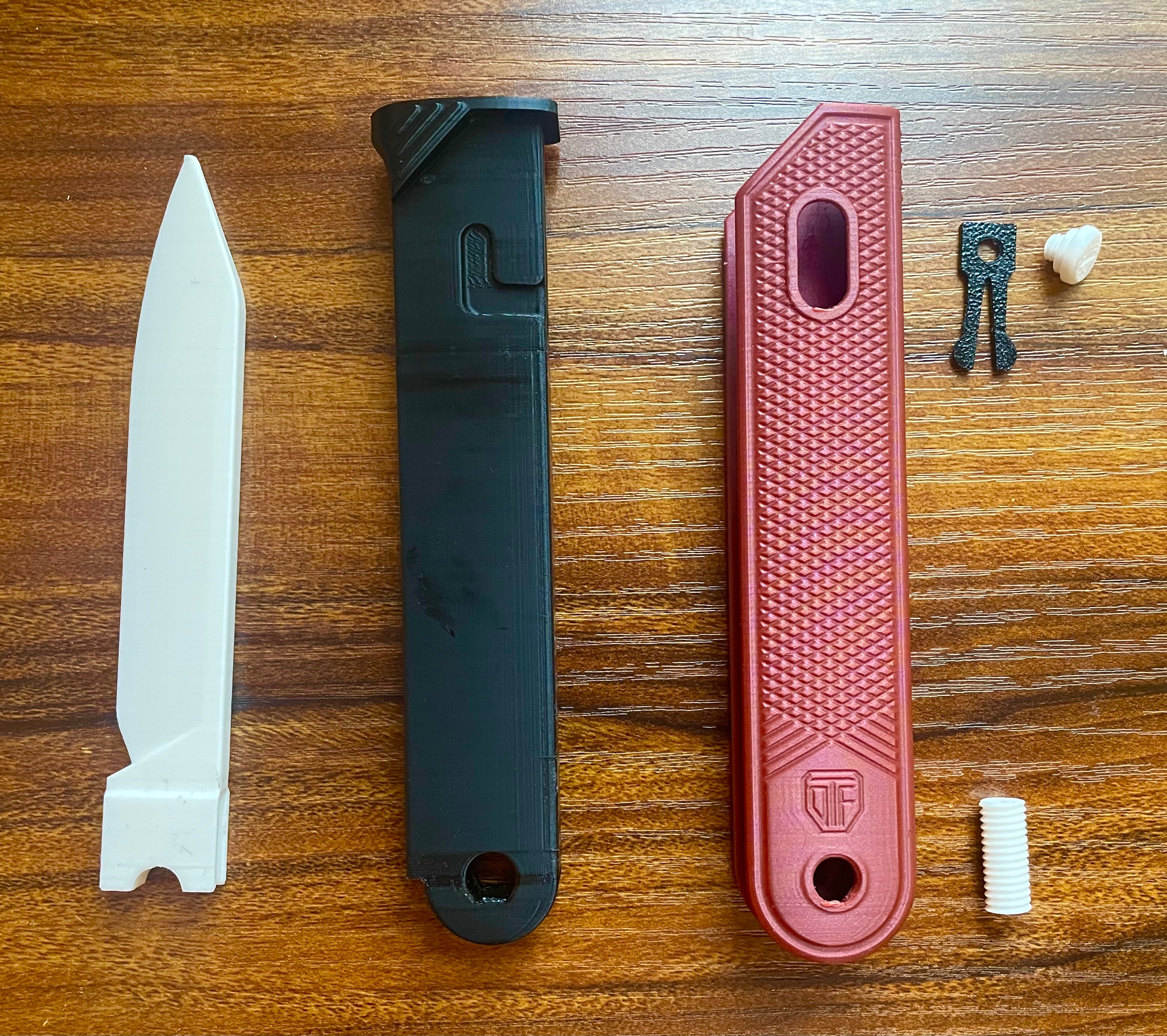 Toy Gravity Knife by Things | Download free STL model | Printables.com