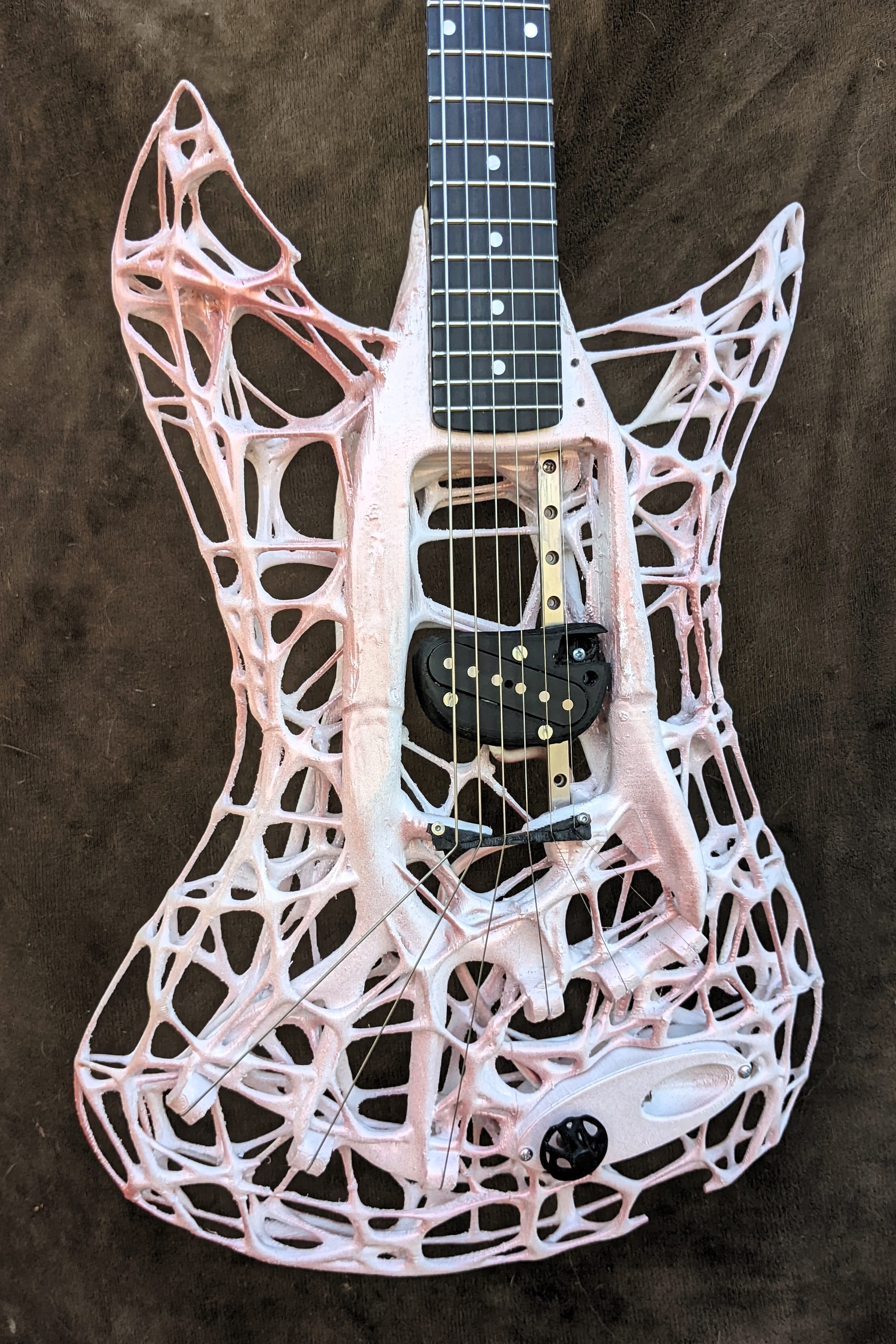 Structural Generative Design/3D Voronoi Electric Guitar by B. Carver ...