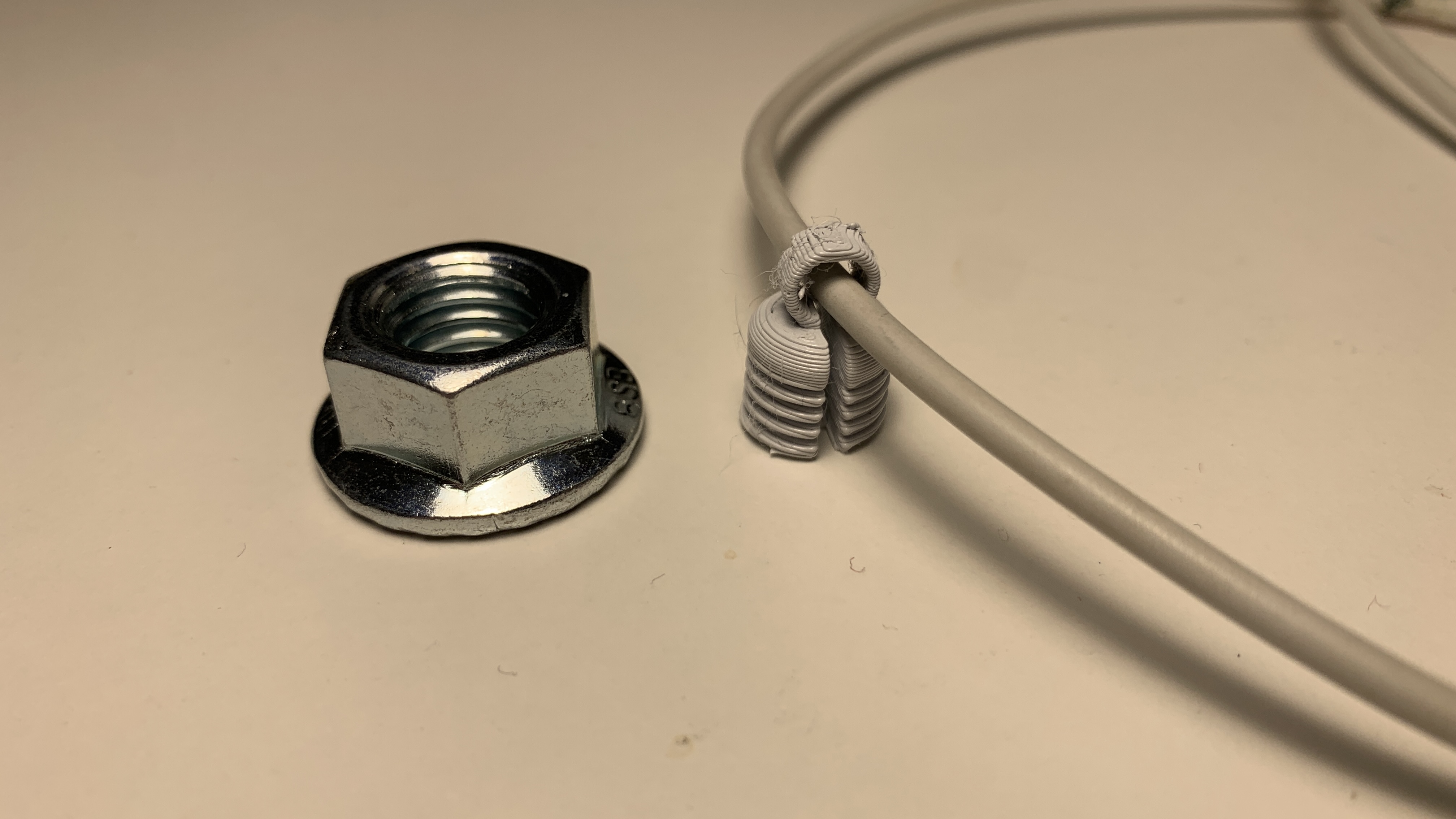 Charging cord counterweight by CHAPINONG | Download free STL model ...