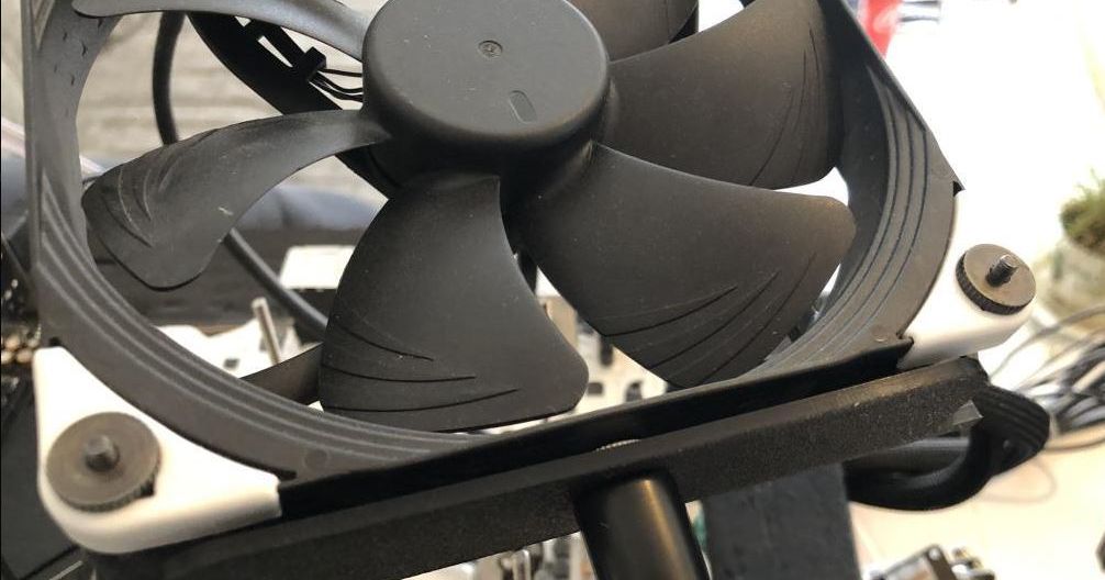 140mm Fan Arm Adapter for DimasTech Benchtable by nmkr | Download free ...