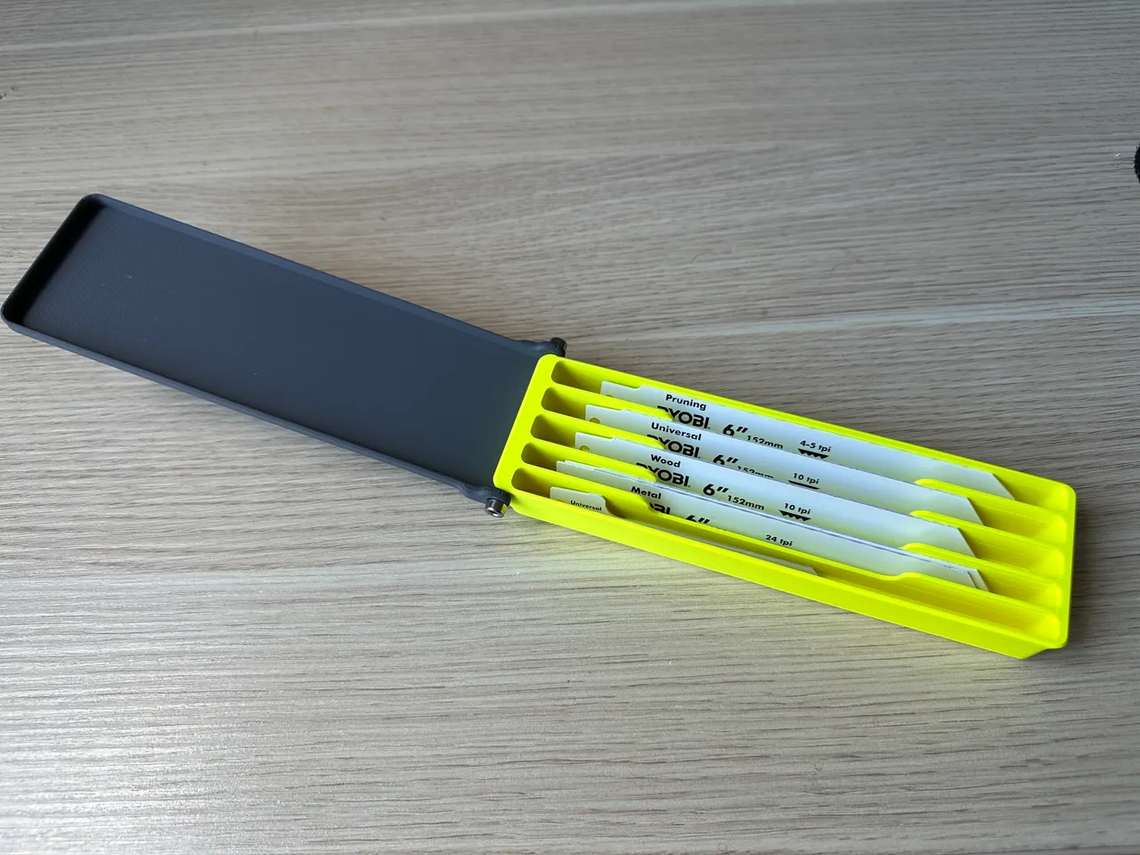 Recipriocating saw blade box by Flascherl Fabrik | Download free STL ...