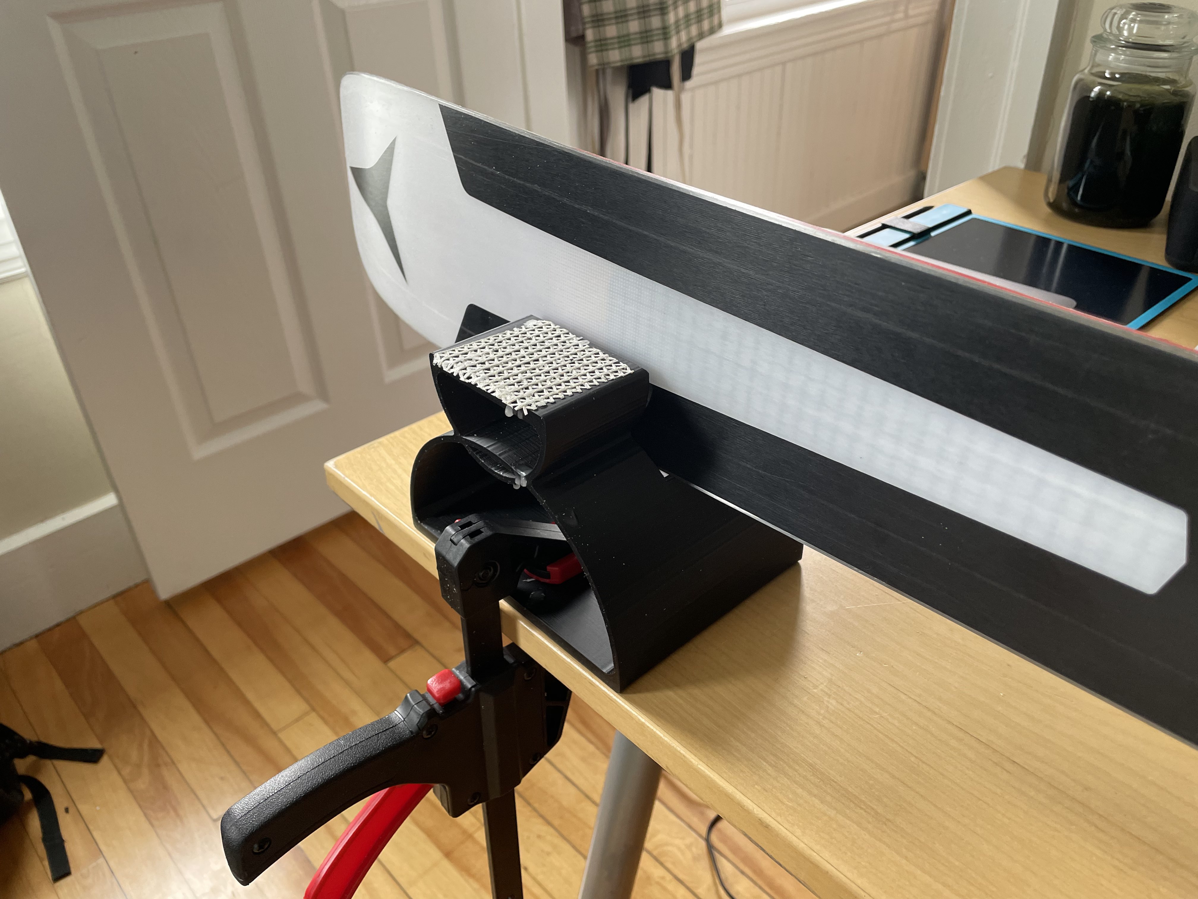 Ski Waxing and Tuning Table Stand by LateApex38 | Download free STL ...