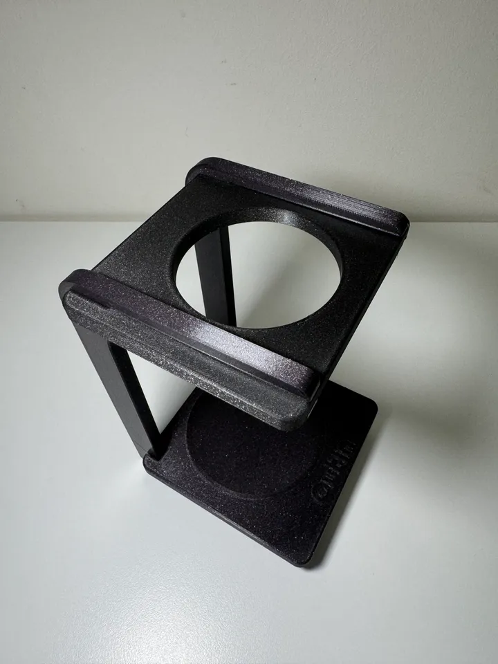 Outin Nano stand by Karel Bílek | Download free STL model | Printables.com