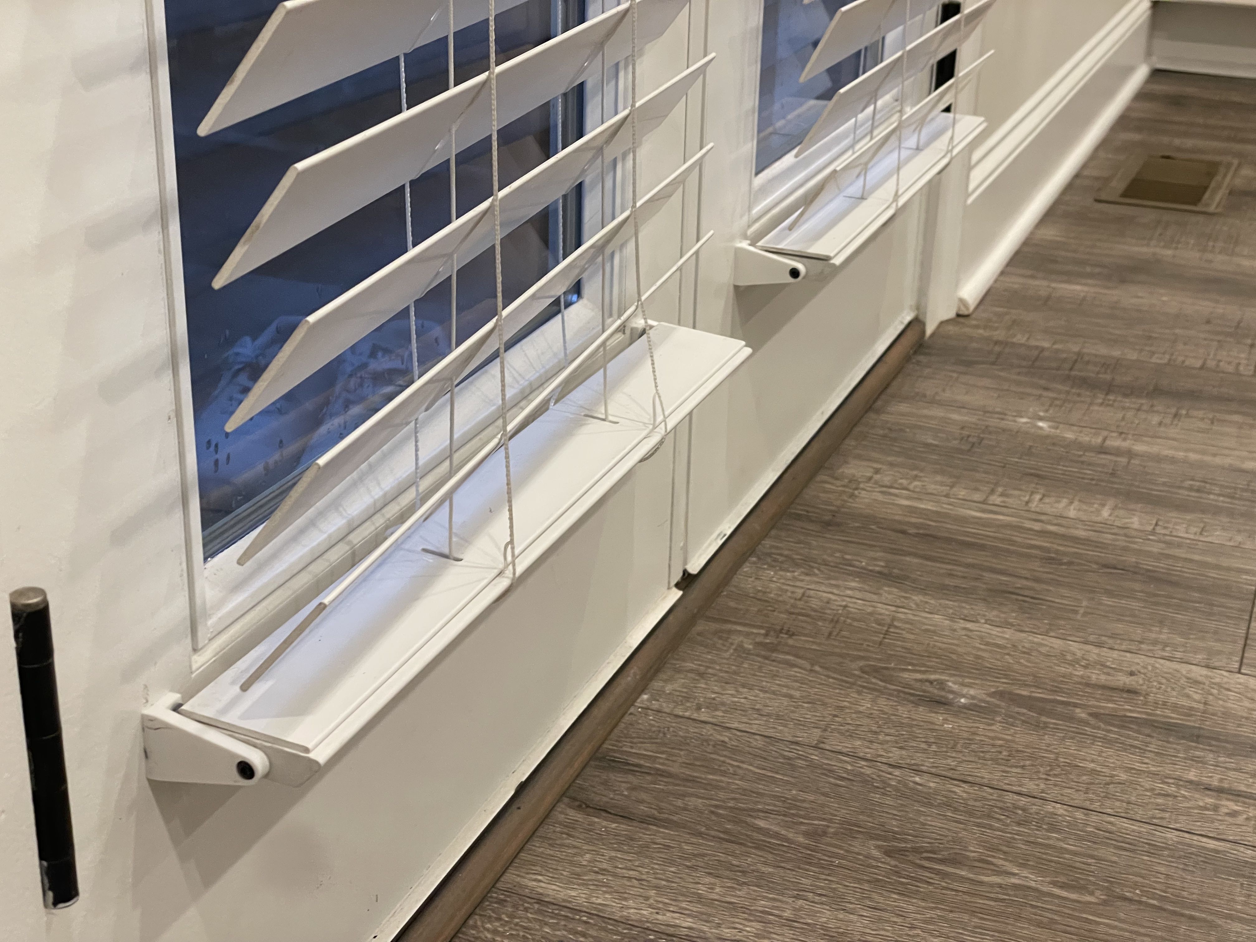 Dog-proof 2" Blinds Hold Down Bracket (Door Bottom) by mattjacobson ...