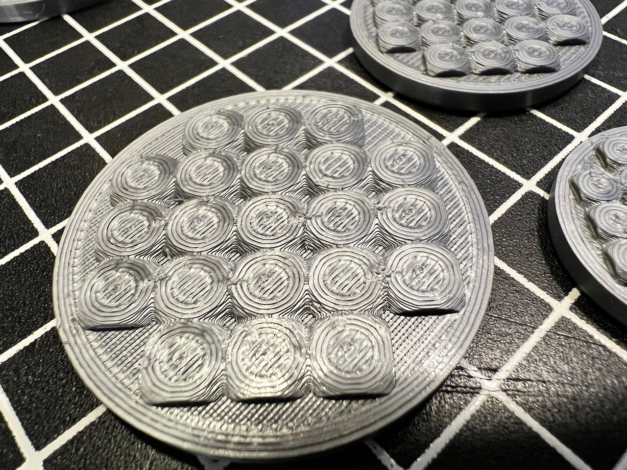 Miniature Bases Dice Pattern by RobertusMaximus | Download free STL ...