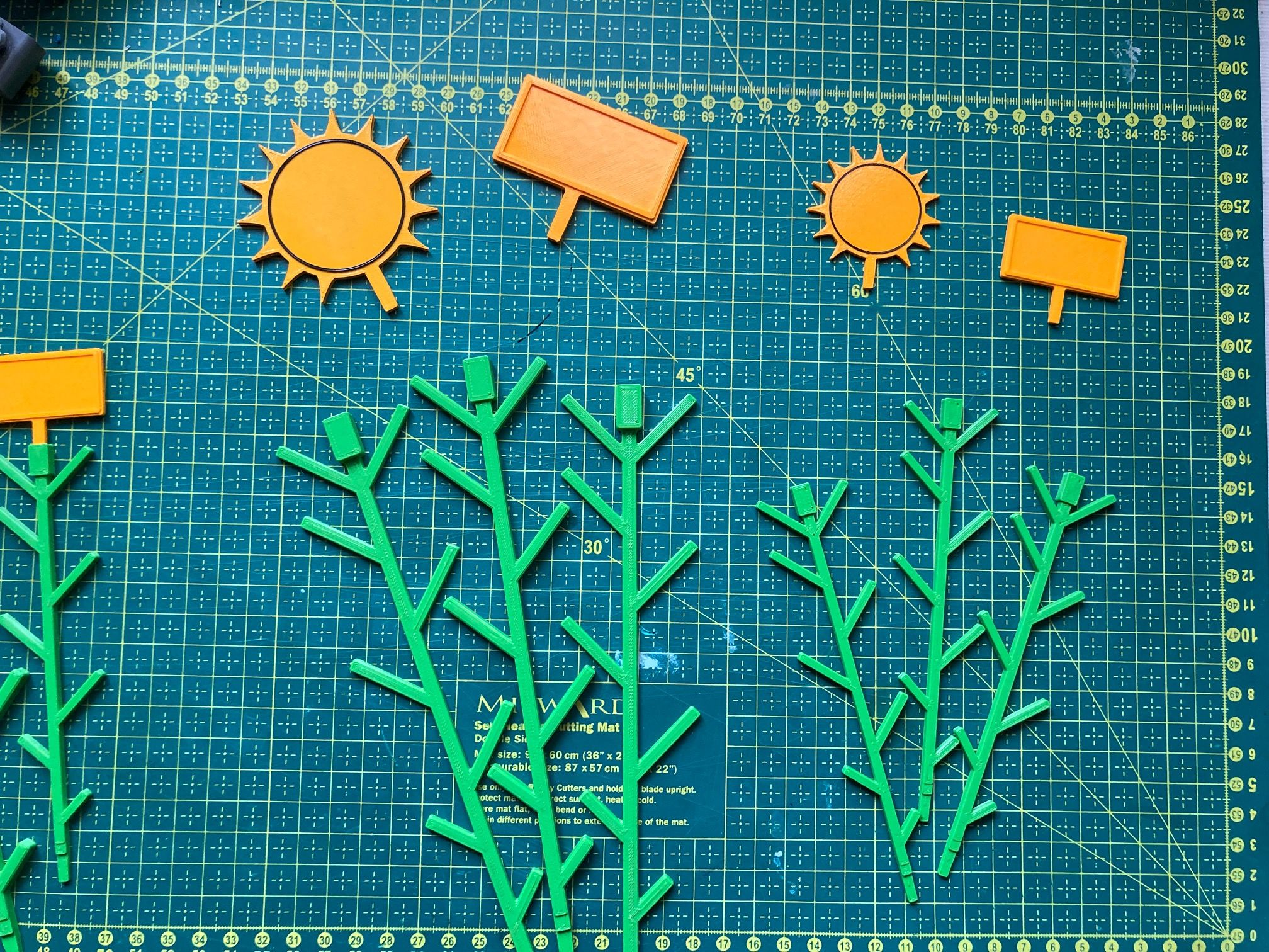 Stackable plant support by Viktor M. | Download free STL model ...