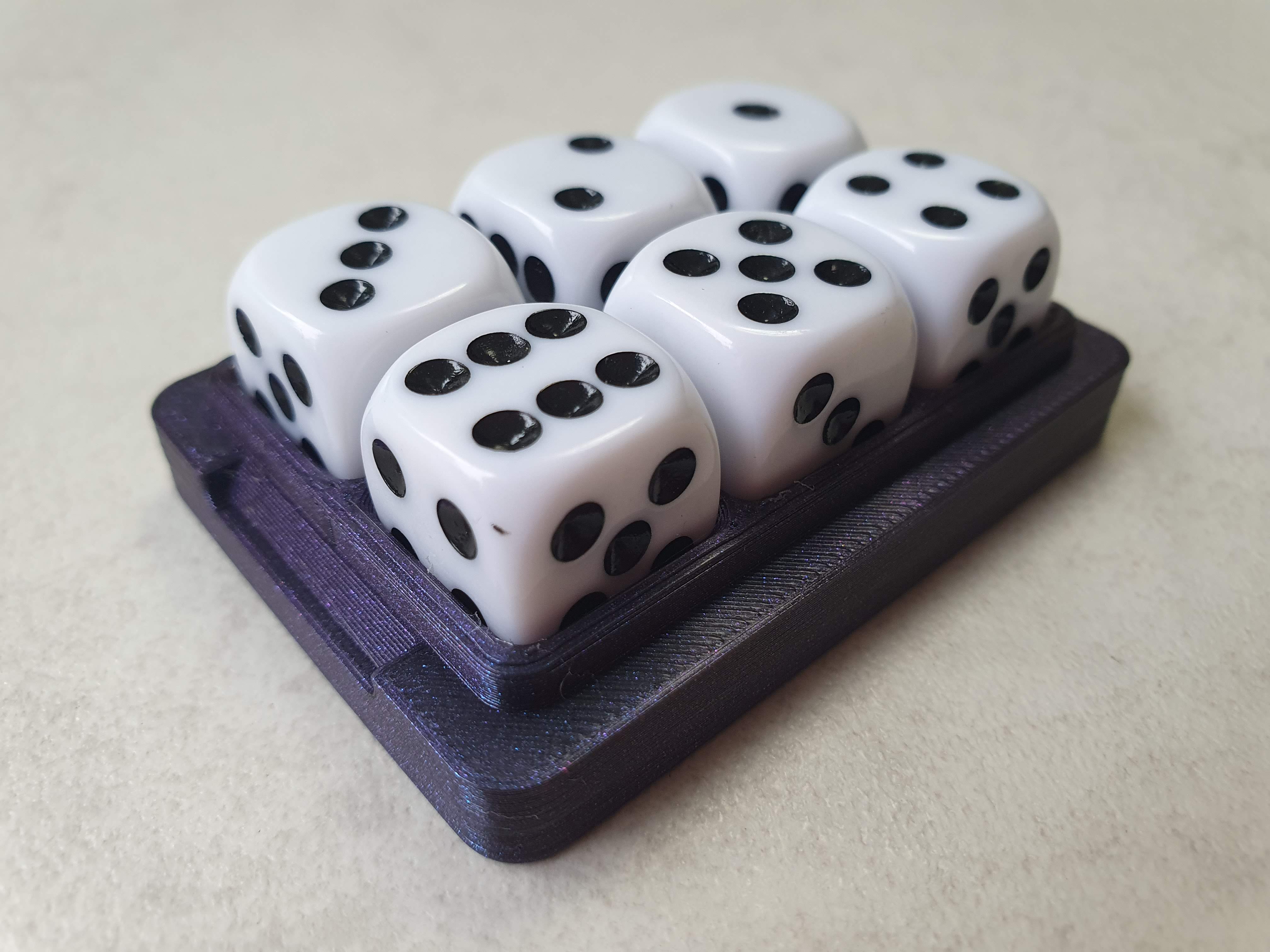Dice Case with Magnetic Lid by Pomi | Download free STL model ...