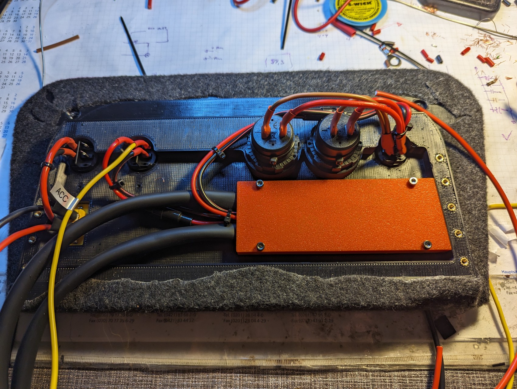 Electric Connection Panel for VW T5 seat base by kumquad | Download ...
