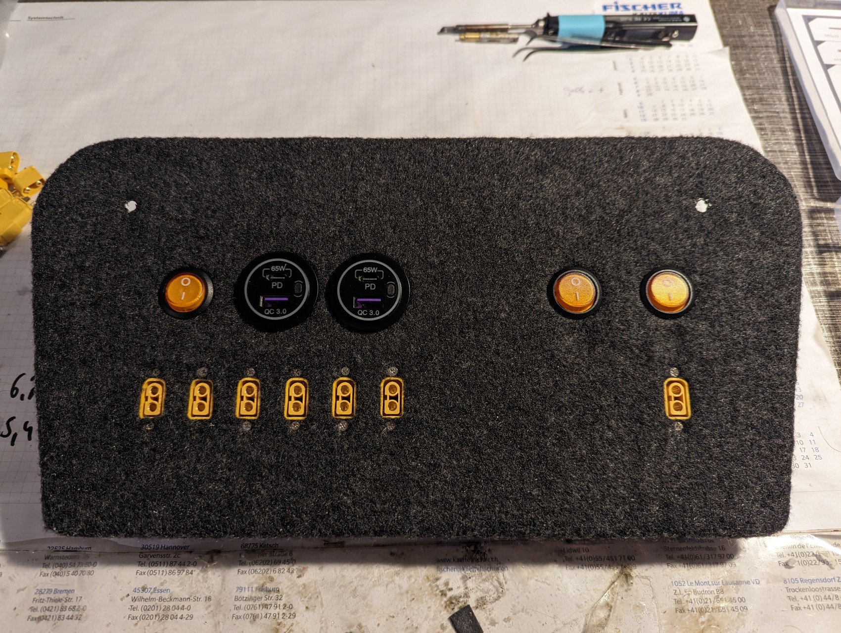 Electric Connection Panel for VW T5 seat base by kumquad | Download ...