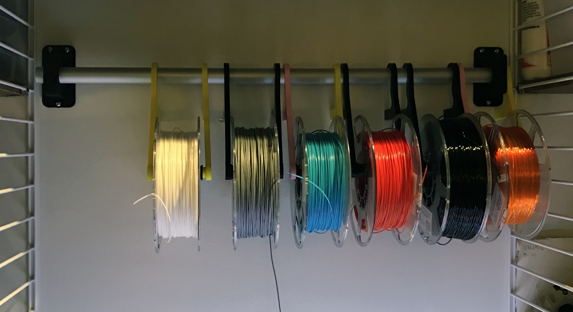 Wall mounted spool holder by Patrik Rosén | Download free STL model ...