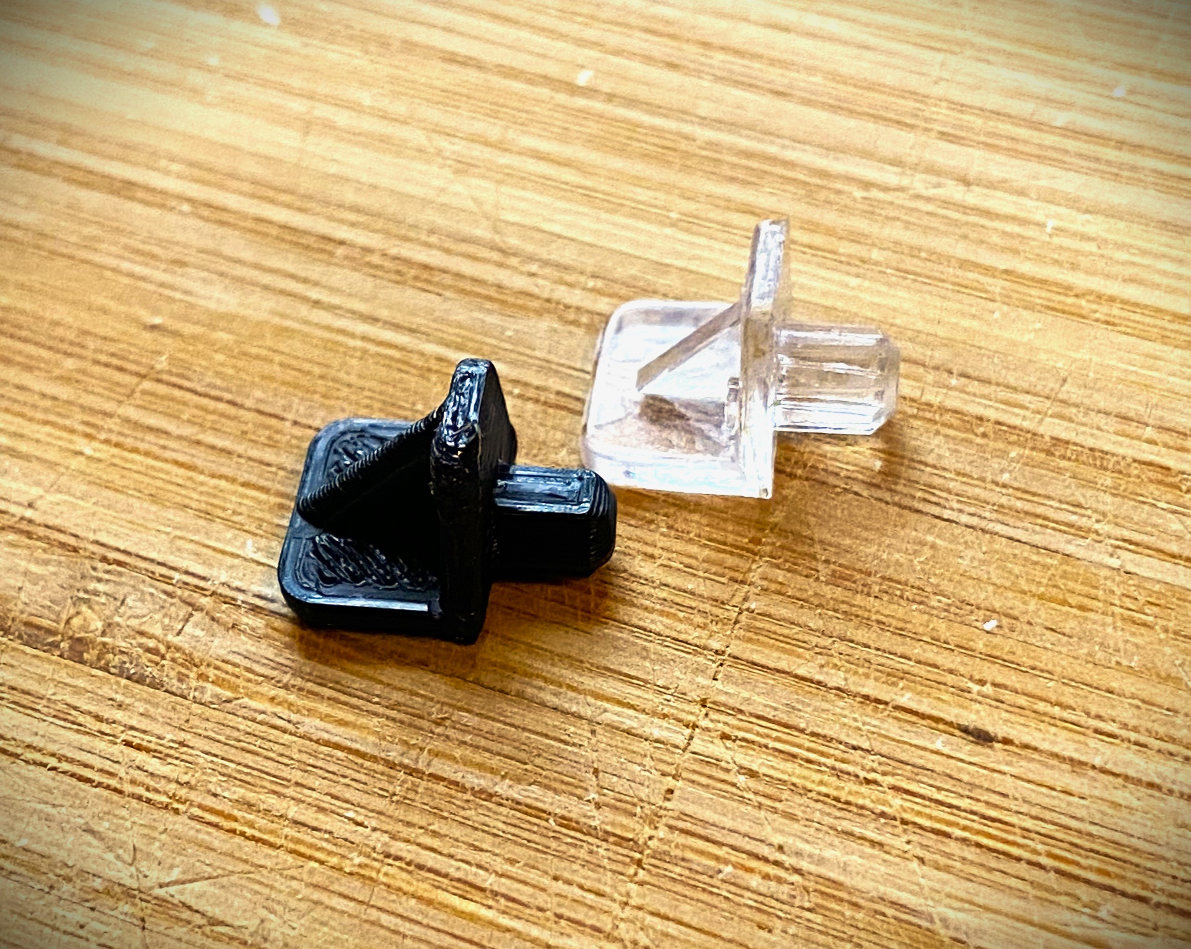 Shelf support dowel clip E-Z Print by Hi_Im_Dave | Download free STL ...