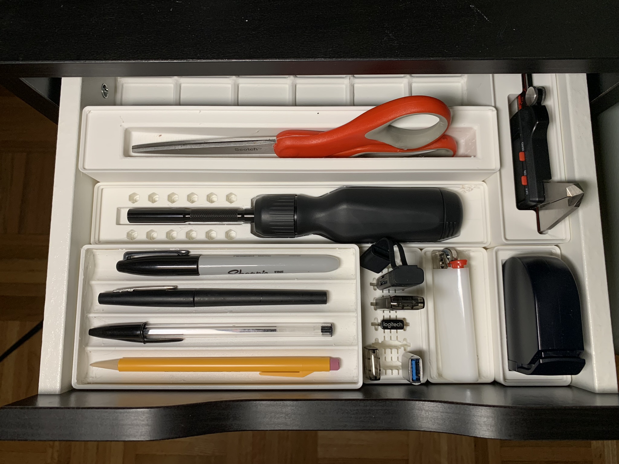 Gridfinity Scissor Holder (IKEA Alex Compatible) by Calvin Henderson ...