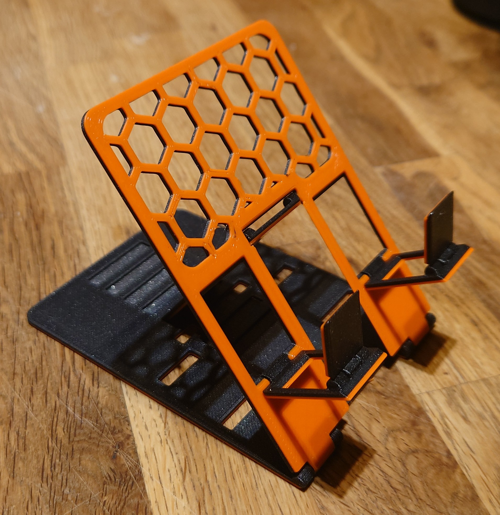 Phone Stand Foldable Print-In-Place by gillis | Download free STL model ...