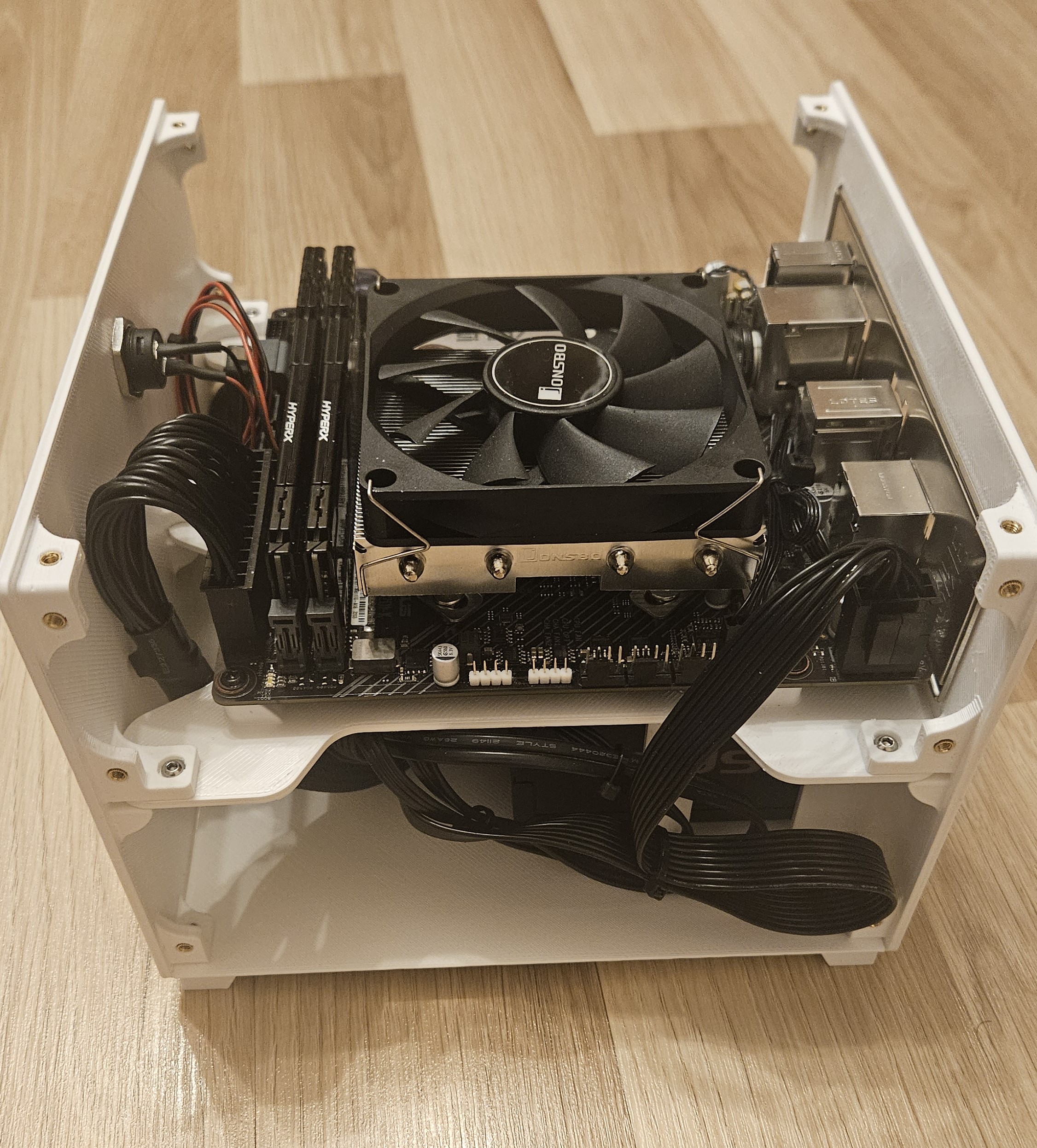 Mini ITX APU pc case por MarkaMog | Descargar modelo STL gratuito ...