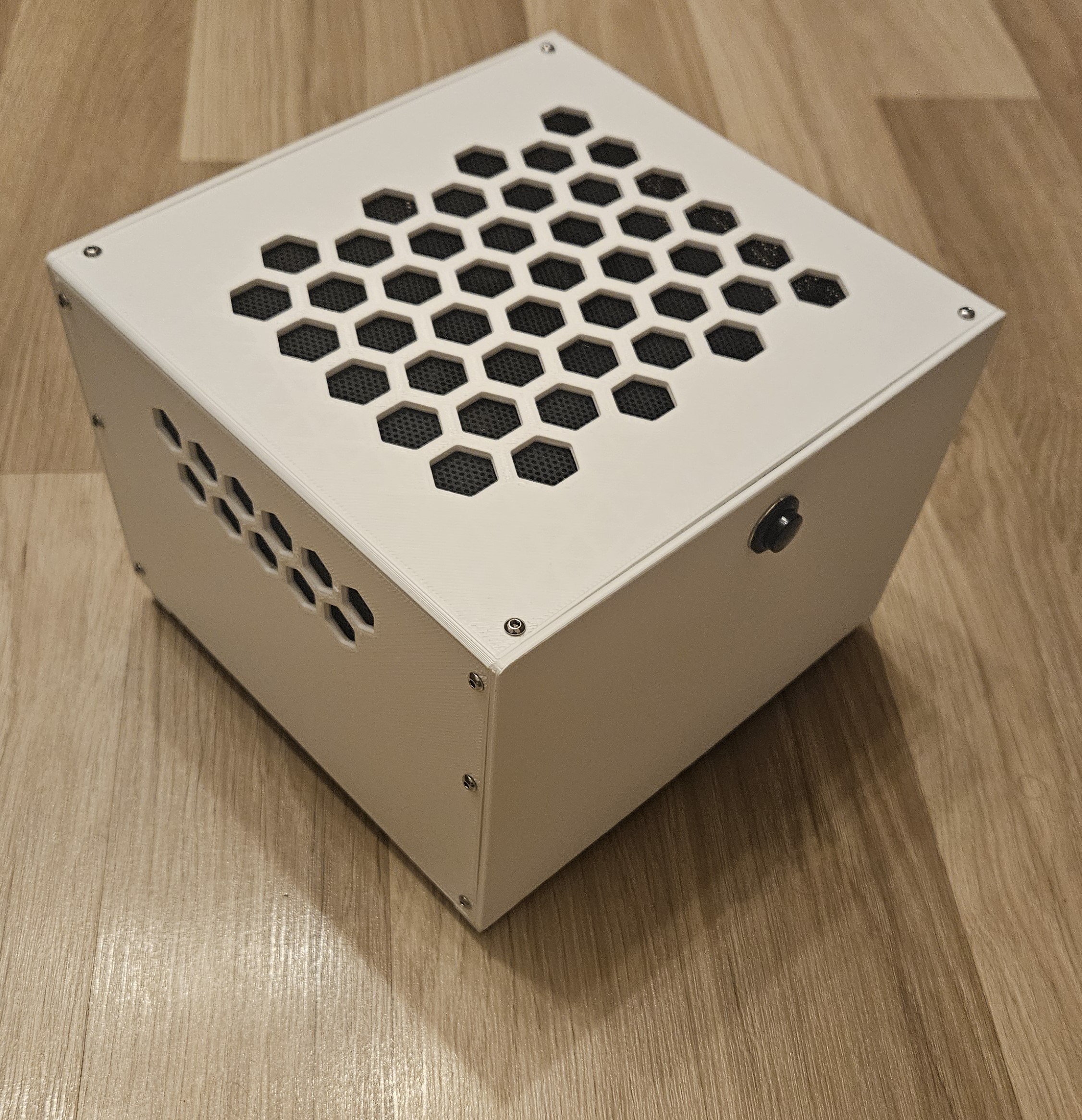 Mini ITX APU pc case por MarkaMog | Descargar modelo STL gratuito ...