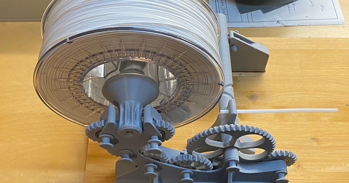 Filament Spool Winder for 2.5 kg Spools by Leo | Download free STL ...