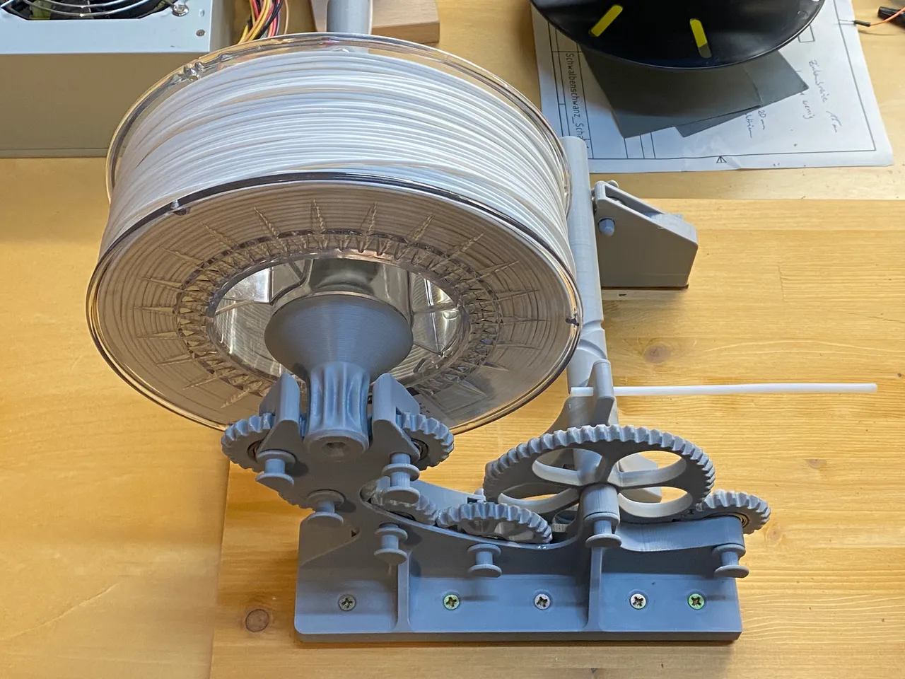 Filament Spool Winder for 2.5 kg Spools by Leo | Download free STL model | Printables.com
