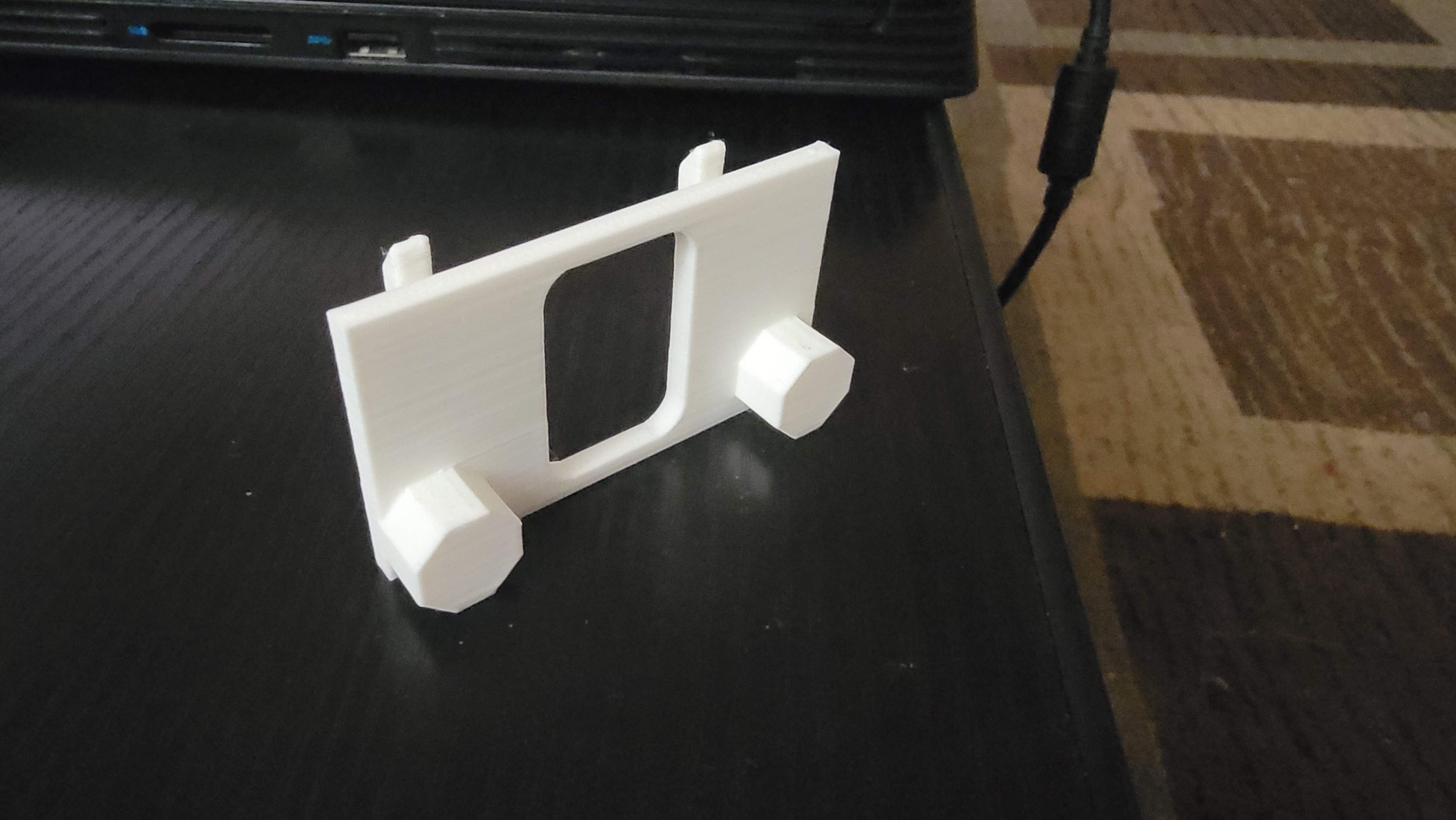 Multiboard Xbox one controller holder by nerdsmeetat5 | Download free ...