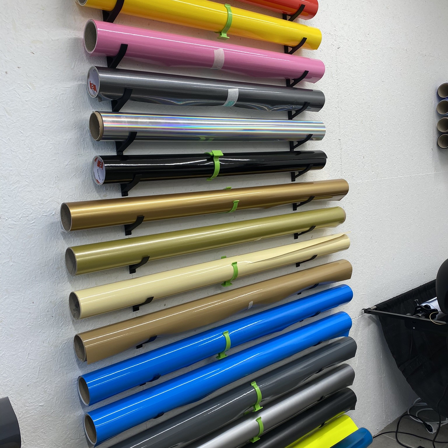 Vinyl Roll Holder Wrap - Wallmount by Rene | Download free STL model ...