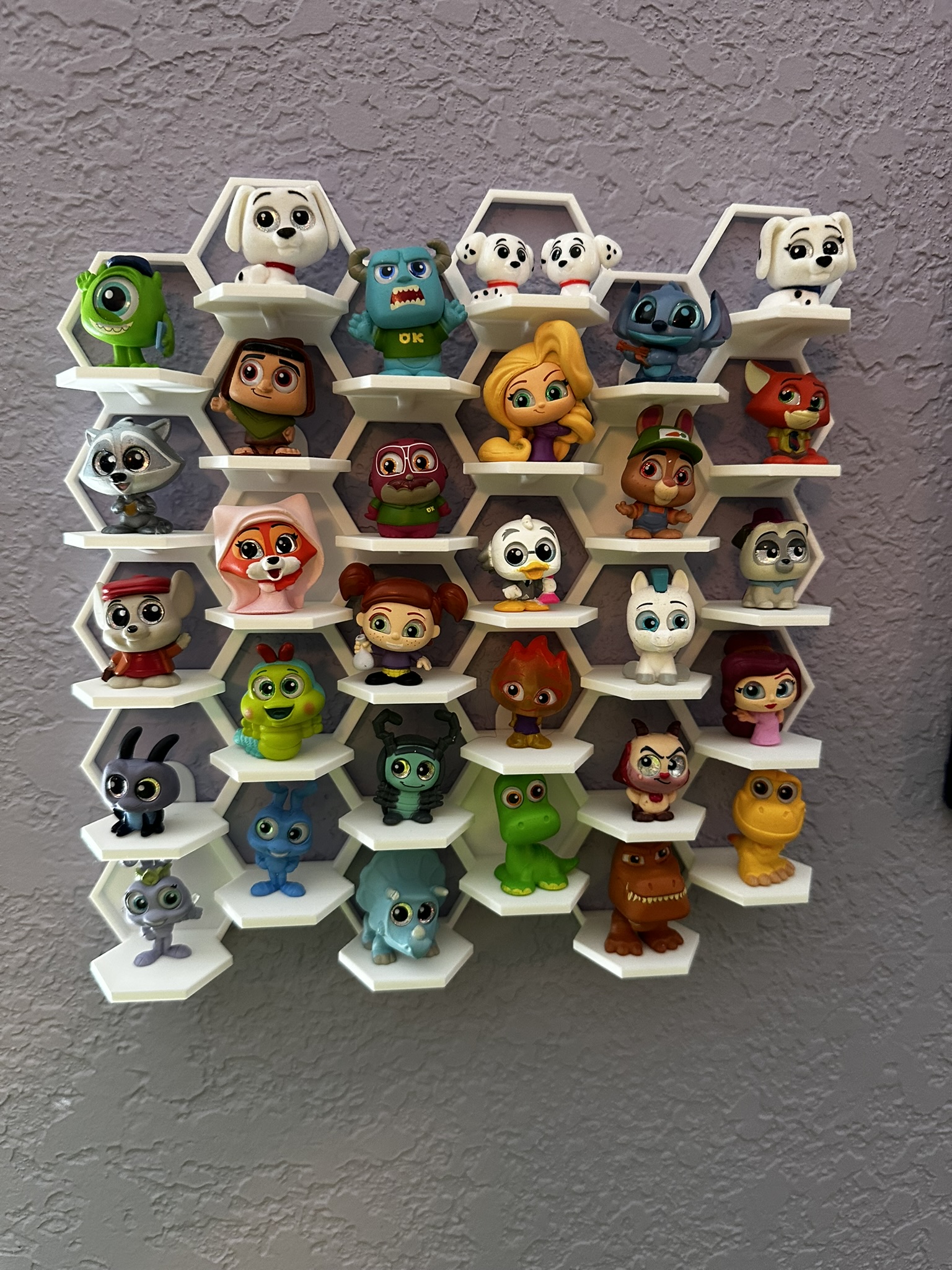 Mini Hexagon Shelves for Disney Doorables by GenerlAce | Download free ...