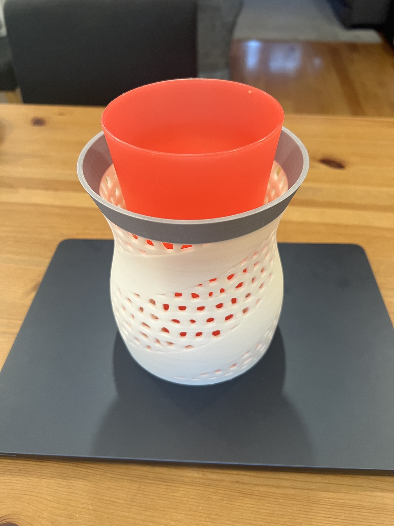 Orchid Vase #2: Hybrid Voronoi Structure by Adam L | Download free STL ...