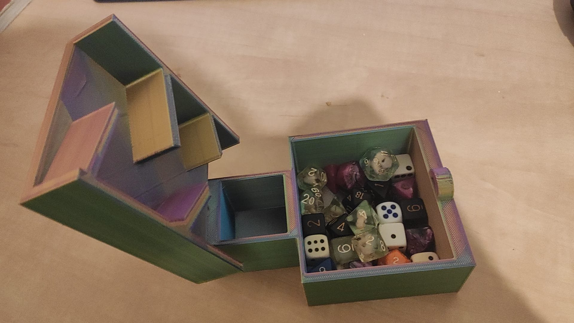 Dice tower/box by simonioos | Download free STL model | Printables.com