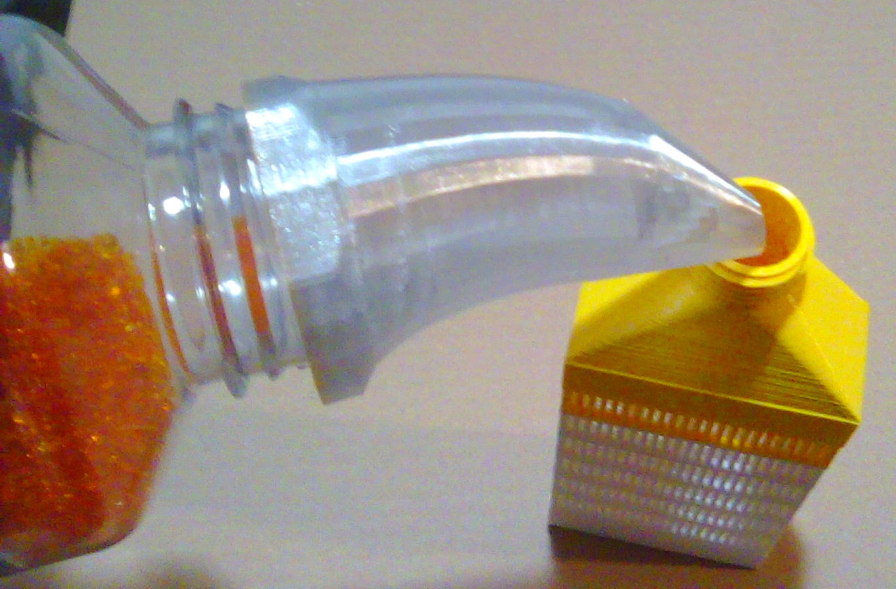 Threaded funnel for 800g Silicagel container by Jiří Šilhavík ...