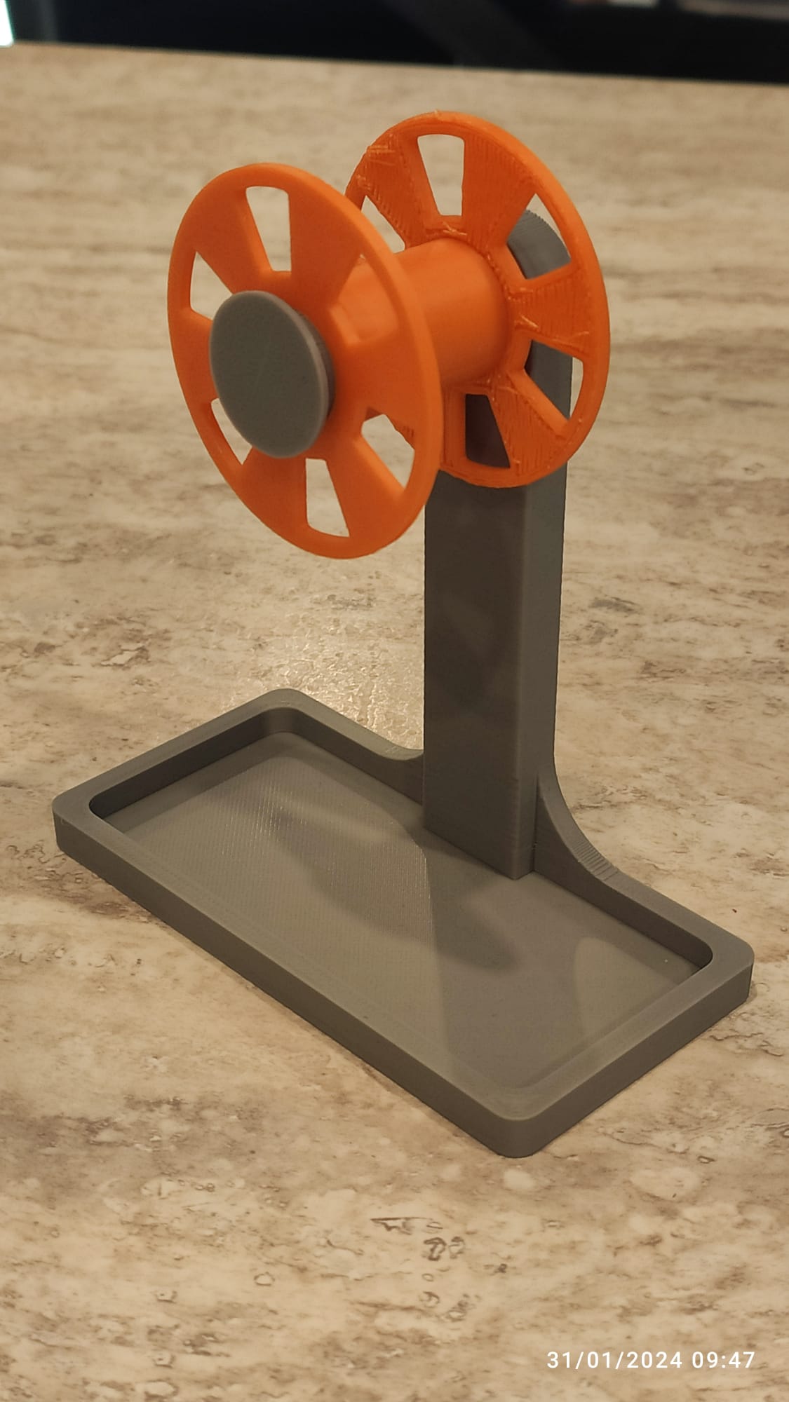 COOL WIRE SPOOL HOLDER by ManuCuto | Download free STL model ...