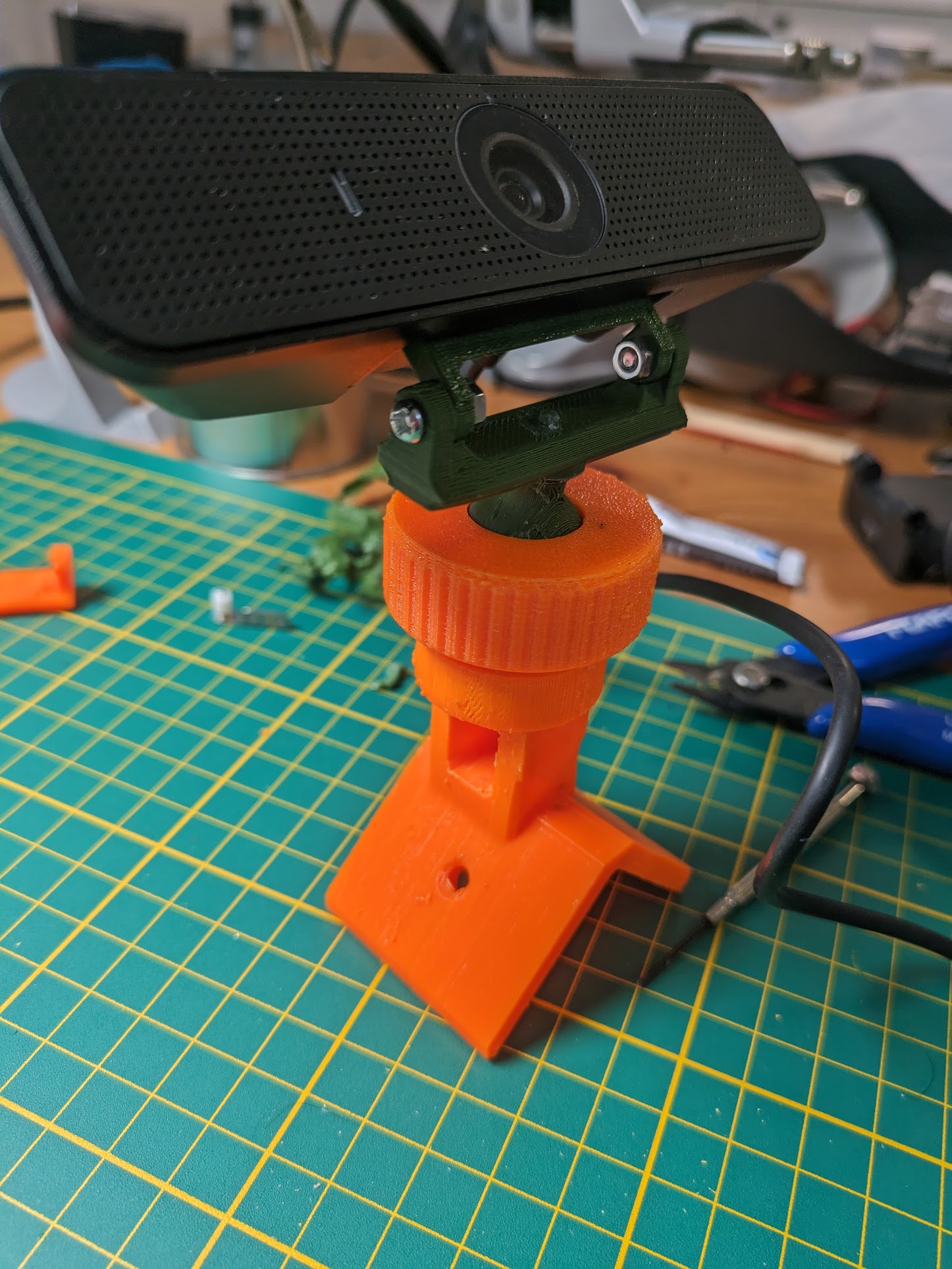 Logitech C925e Ikea Lack table mount. by Ian | Download free STL model ...