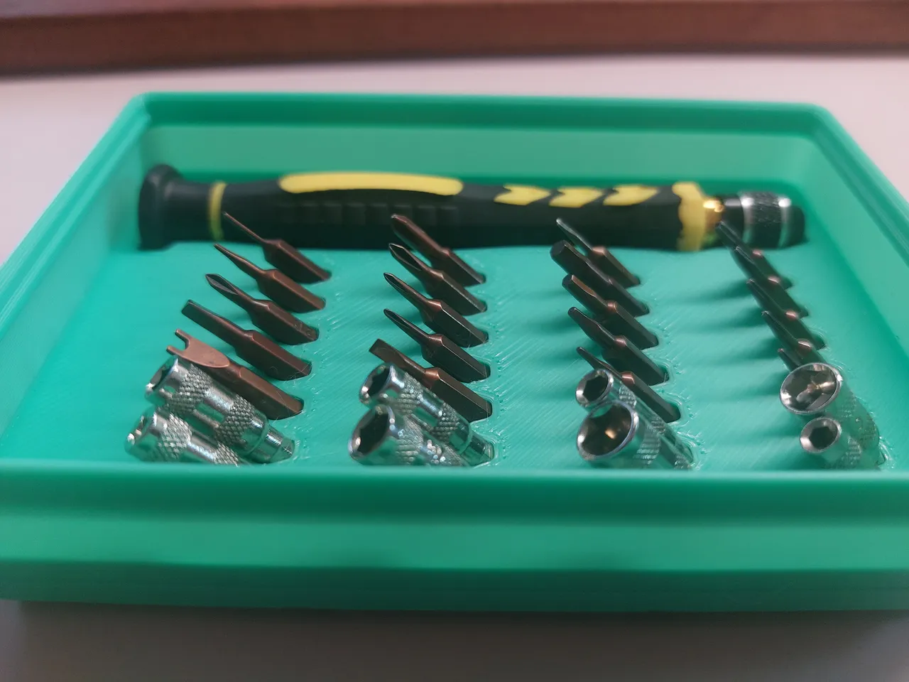 Gridfinity holder for 4mm hex bits and screw driver by Benjamin D. | Download free STL model ...